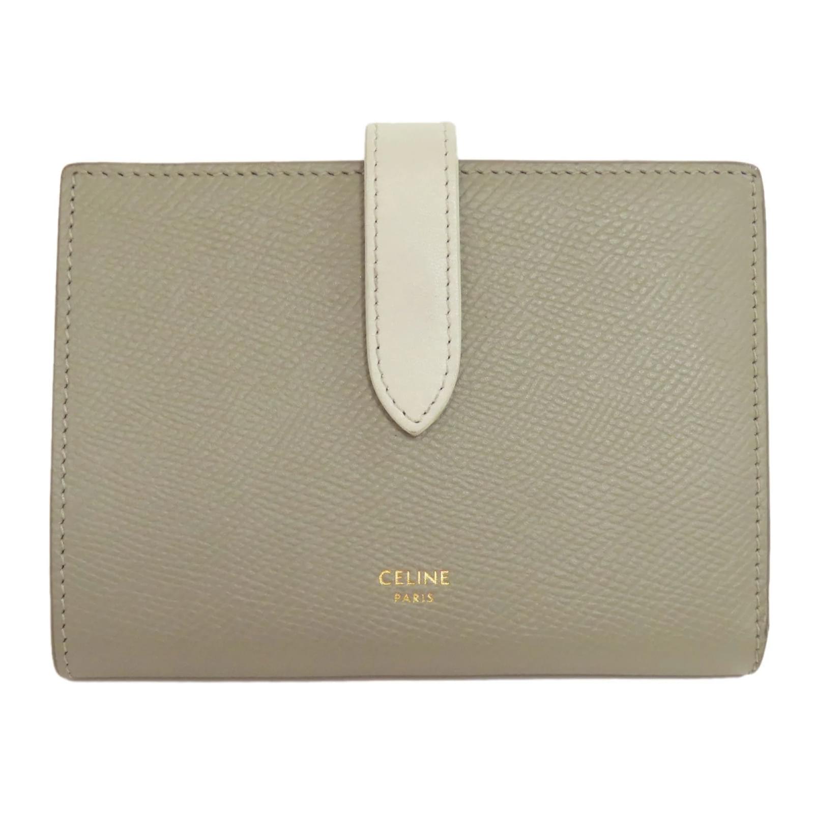 Céline Celine Medium Strap Wallet Bi-fold Leather ref.2094720 - Joli Closet