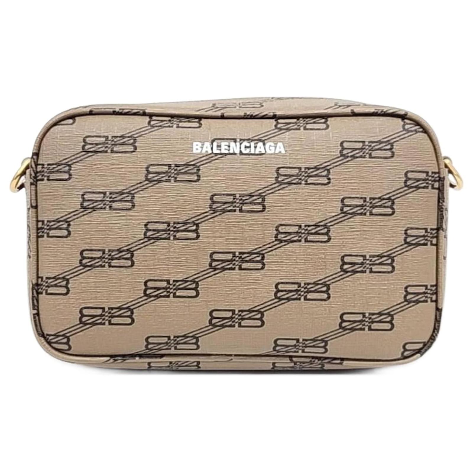 Balenciaga Bb Monogram Camera Bag Brown Wool Tweed ref.2104315 - Joli ...