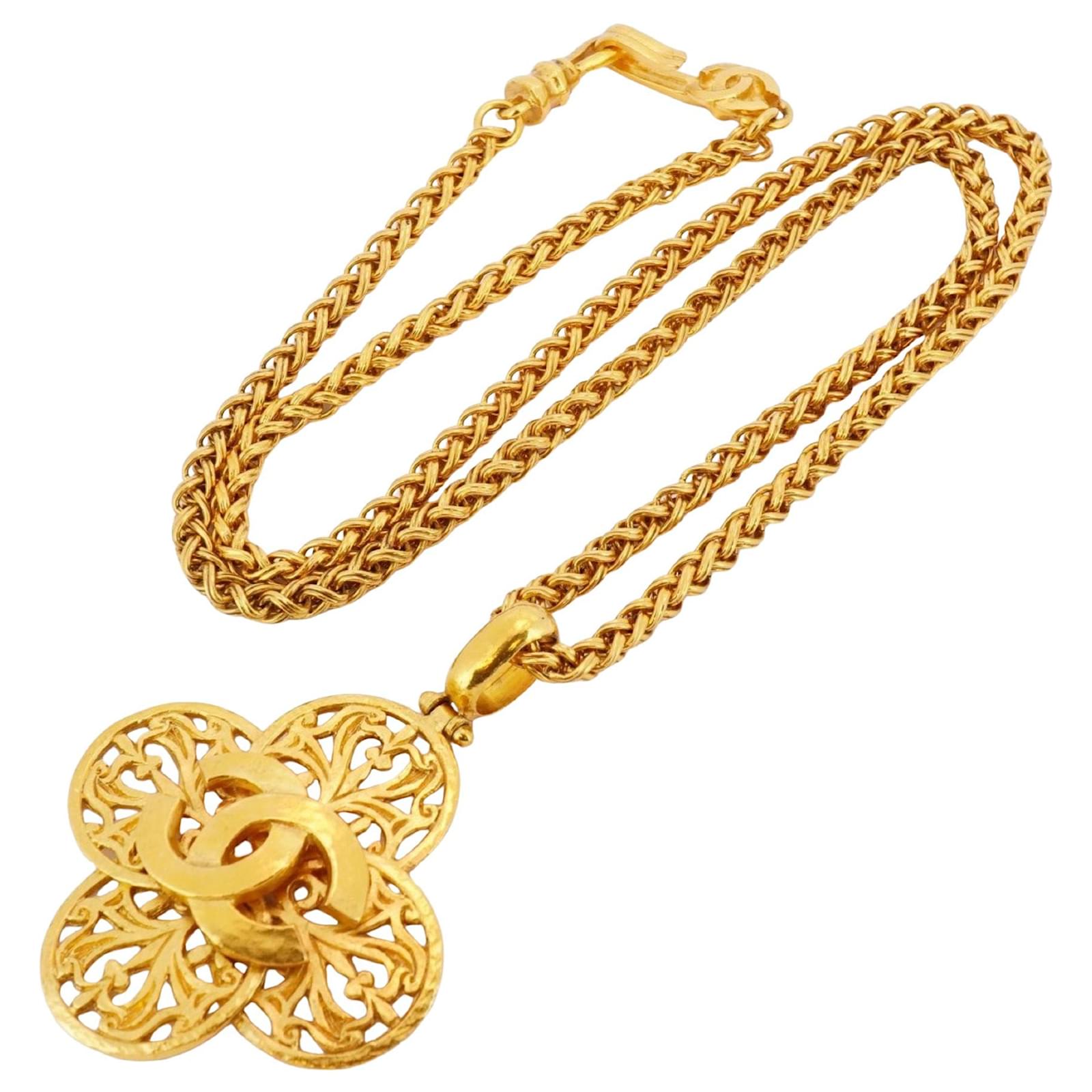 Chanel Coco Mark Golden Gold-plated ref.2107234 - Joli Closet