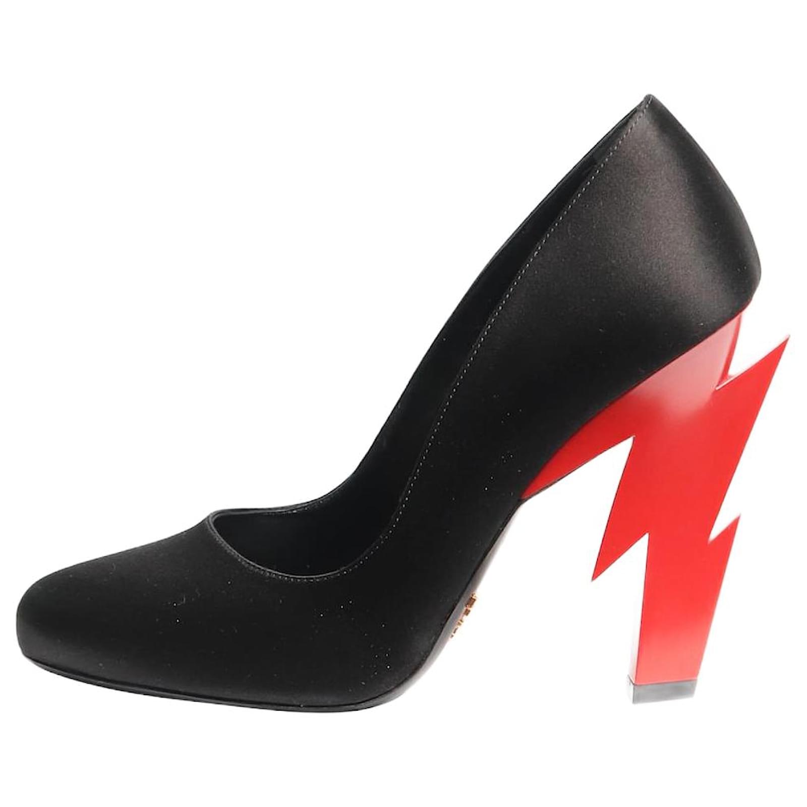 Prada Satin lightning bolt heels - UK 5 Black ref.2109684 - Joli Closet