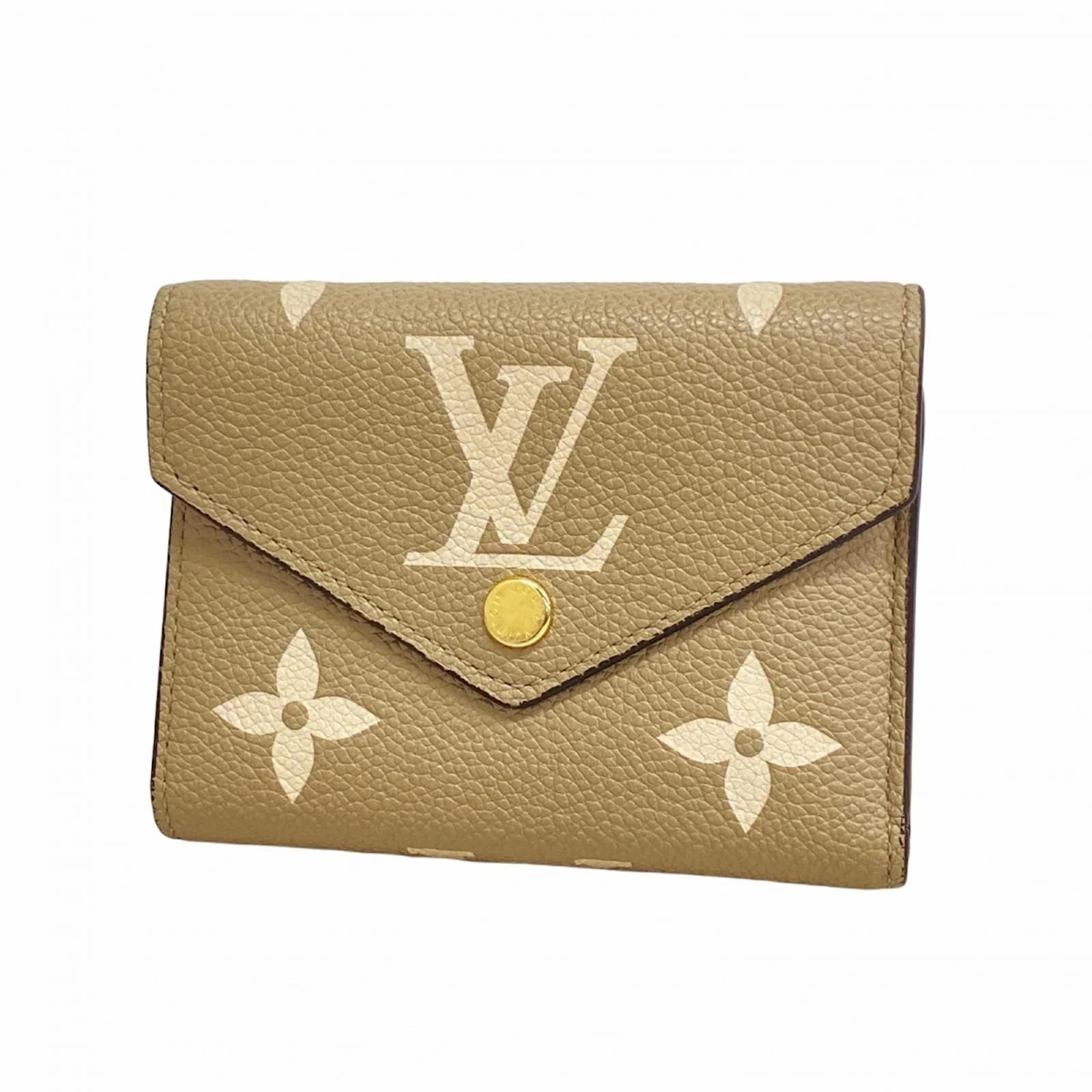 Louis Vuitton Tri-fold Wallet in Tourterelle Grey ref.2120431 - Joli Closet