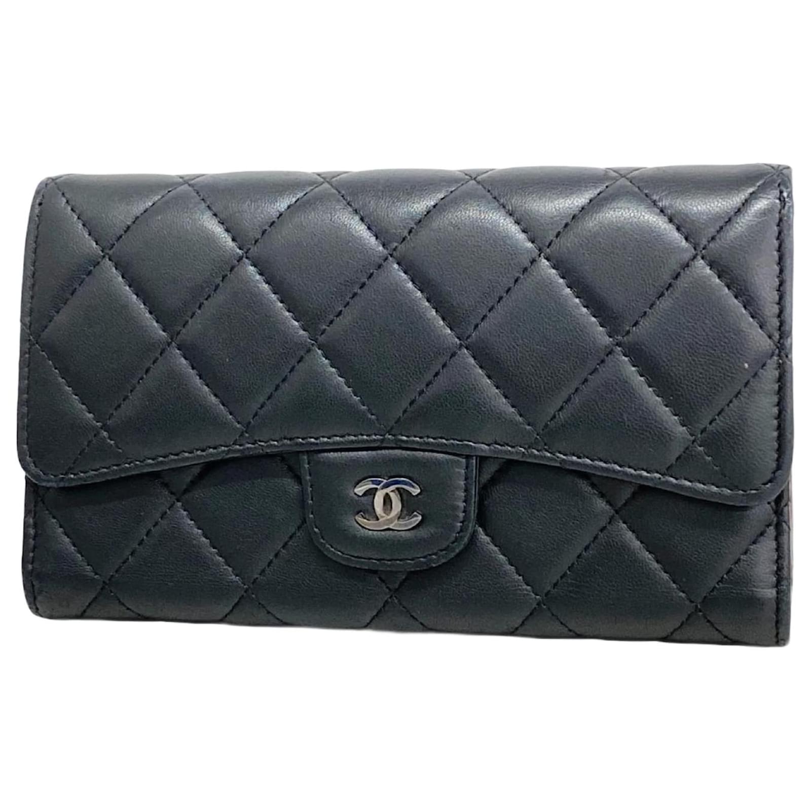 Chanel Black Lambskin Tri-fold Long Wallet Leather ref.2123641 - Joli ...