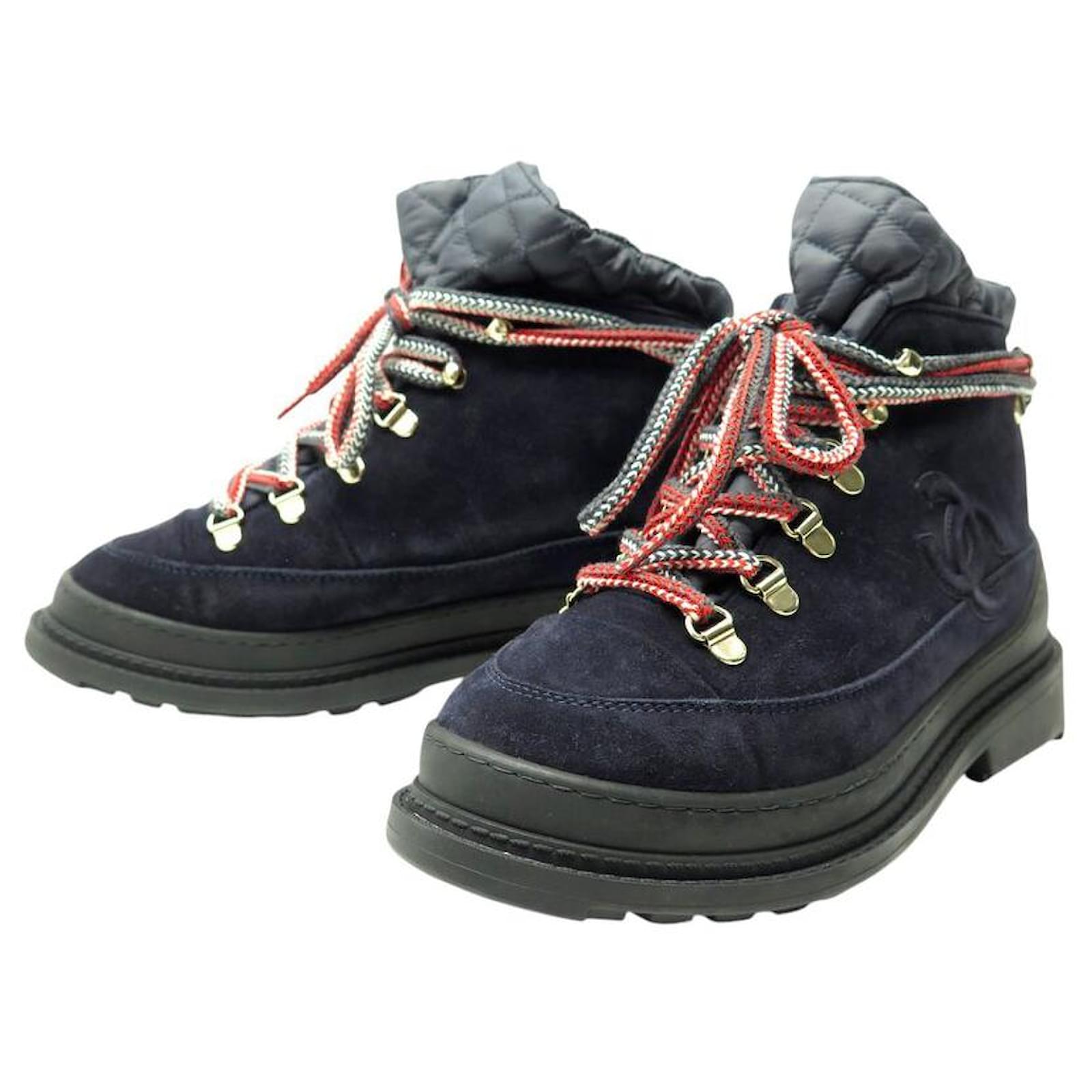 NINE CHANEL COMBAT BOOTS 36 SUEDE LINED NAVY BLUE ref.2124180 - Joli Closet
