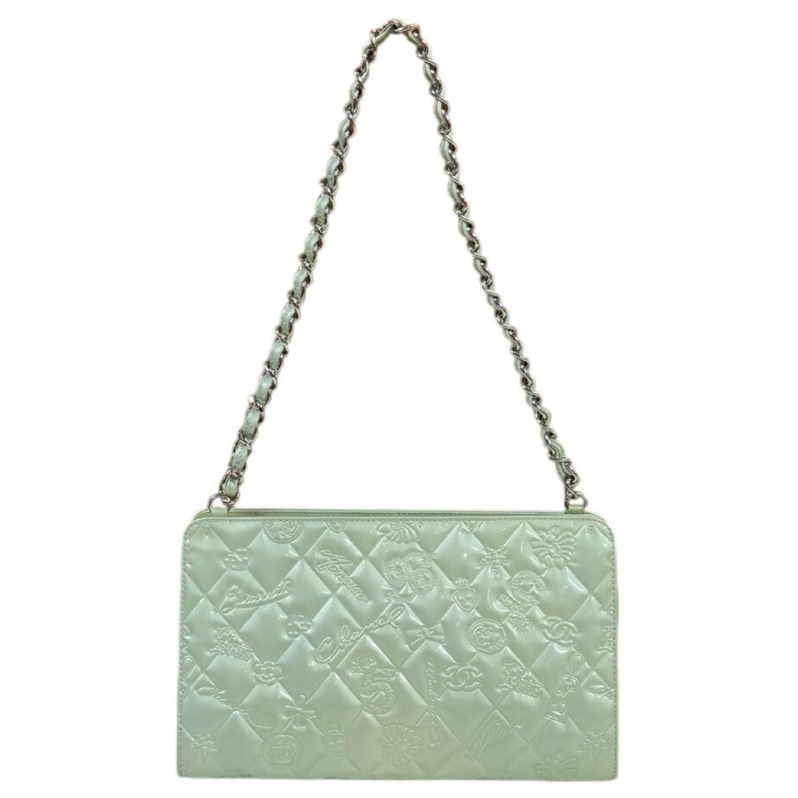 Chanel Icon Shoulder Bag in Green Patent Leather ref.2124511 - Joli Closet