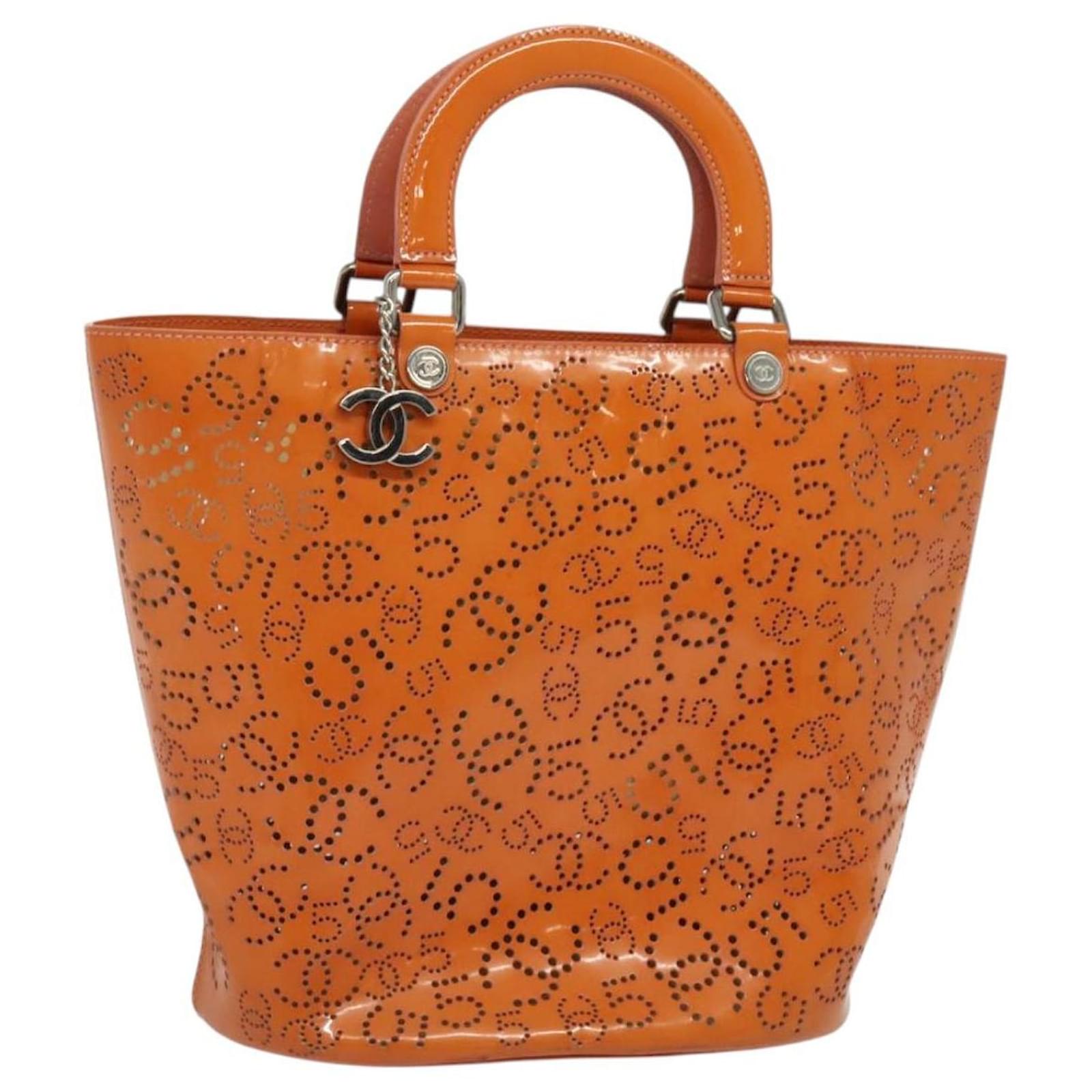 CHANEL Hand Bag Patent leather Orange CC Auth 116336 ref.2180427 - Joli ...