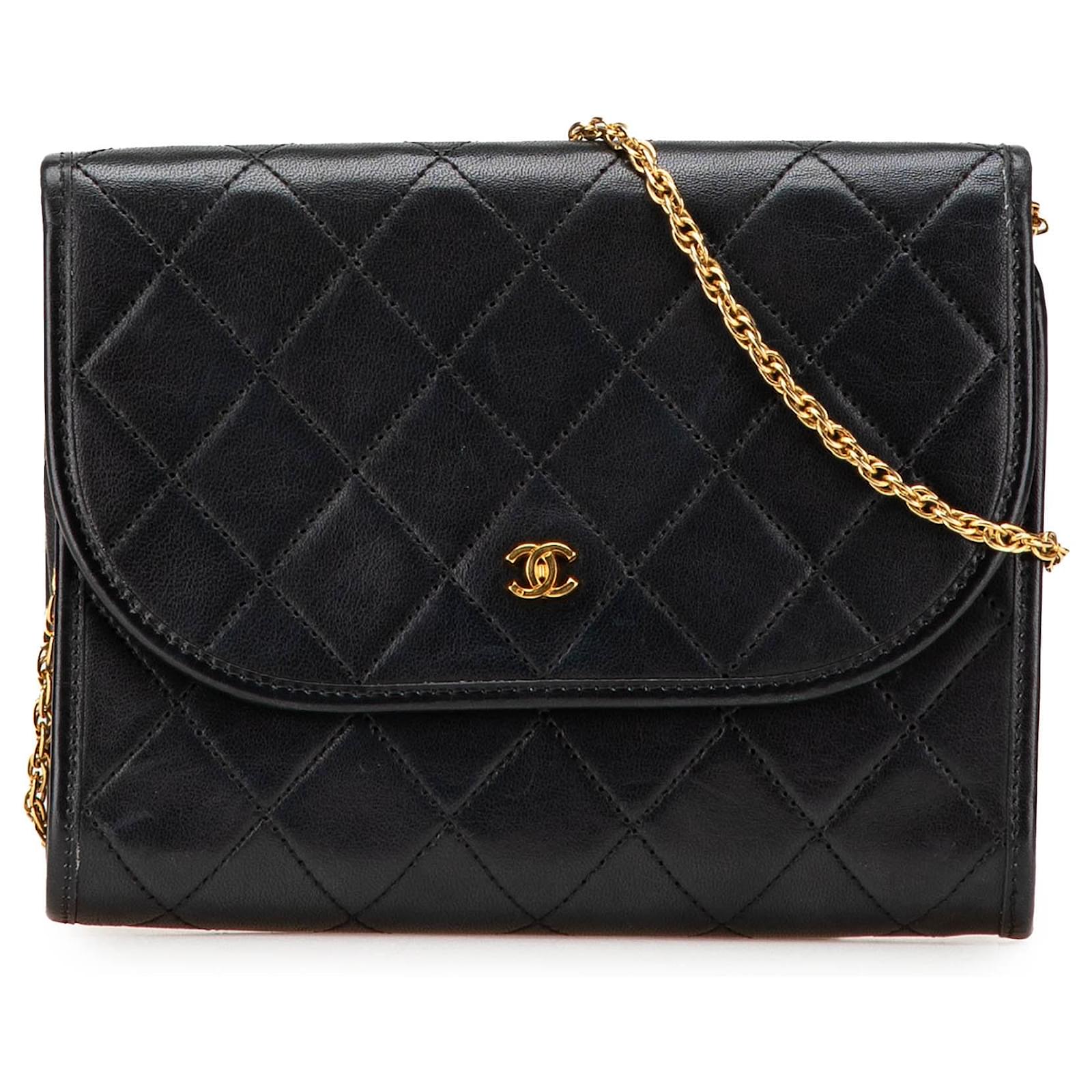 Chanel Black Mini CC Quilted Lambskin Round Flap Leather ref.2182065 ...