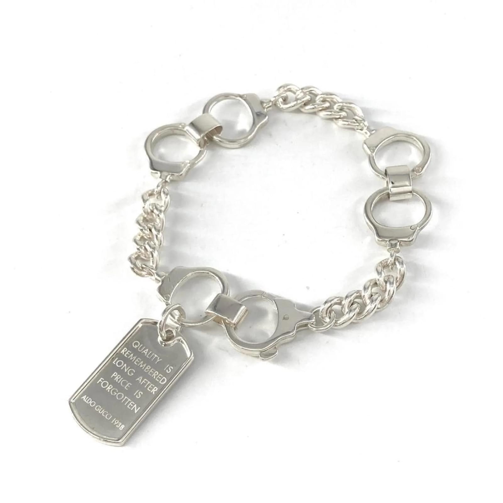 GUCCI Dog Tag Handcuff Bracelet in Silver 925 ref.2185580 - Joli Closet