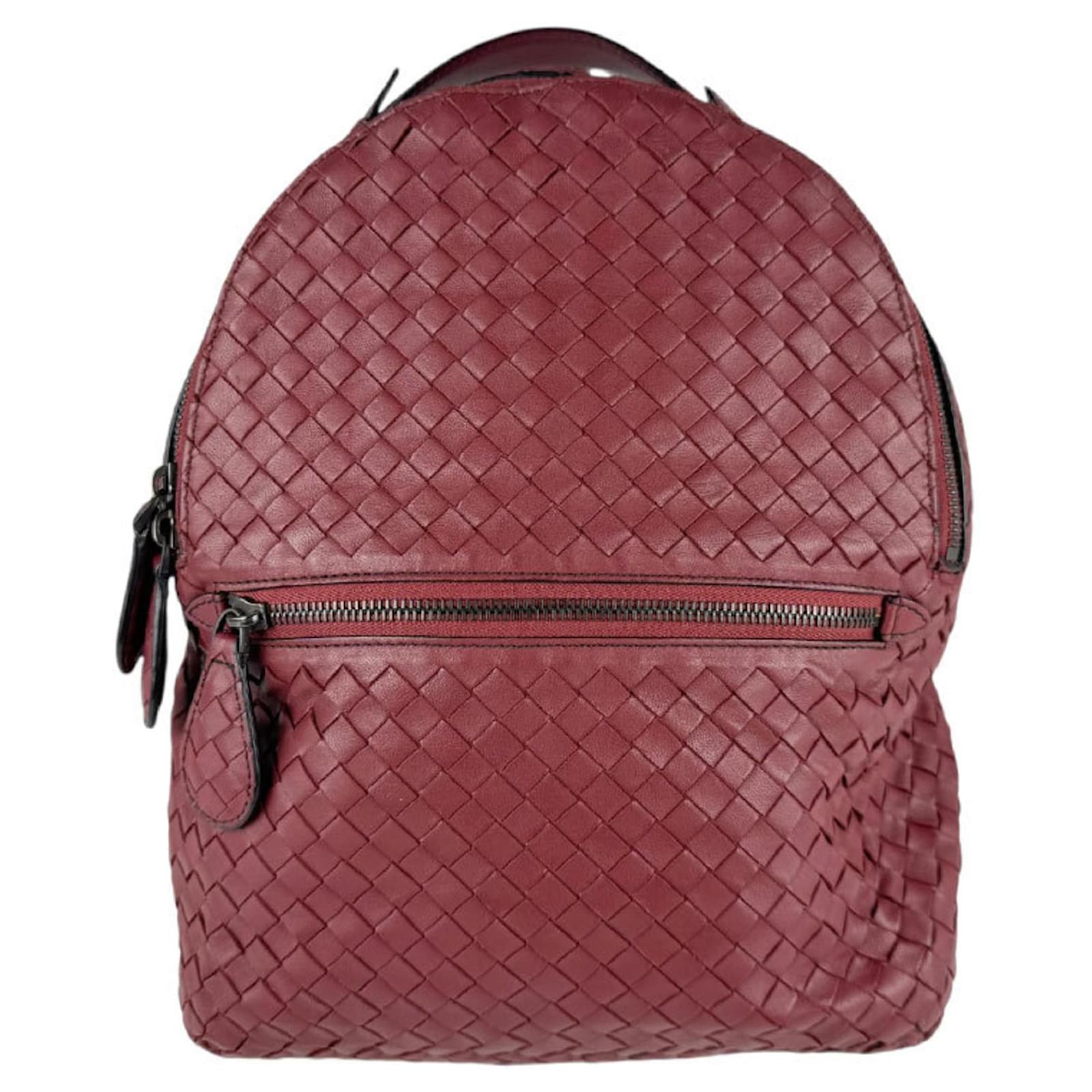Bottega Veneta Intrecciato Leather Backpack Red Leatherette ref.2186821 - Joli Closet