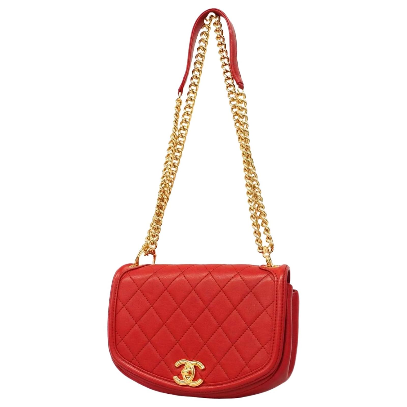 Chanel Red Lambskin Shoulder Bag Leather ref.2193679 - Joli Closet