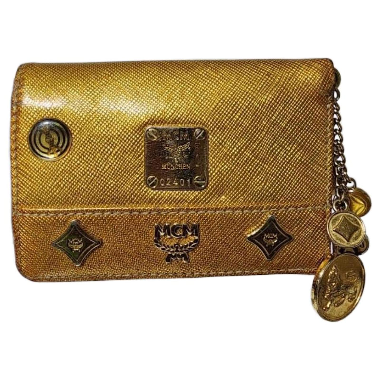 MCM Key Holder/Wallet Gold Golden Leather ref.2200128 - Joli Closet