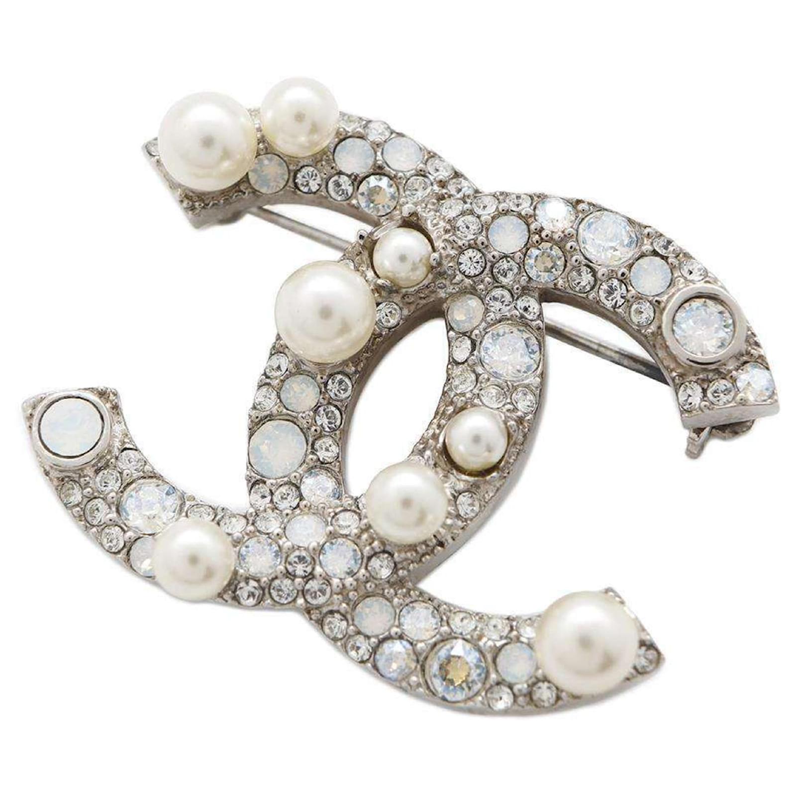 Chanel Brooch with Coco Mark and Rhinestones Silvery Metal ref.2200158 ...