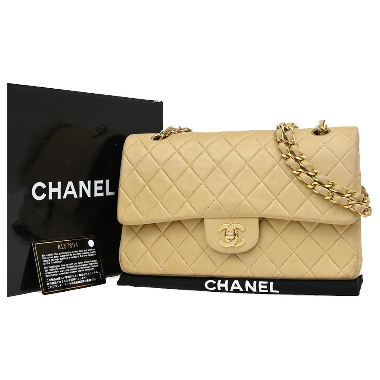 Chanel Timeless Beige Leather ref.2201662 - Joli Closet