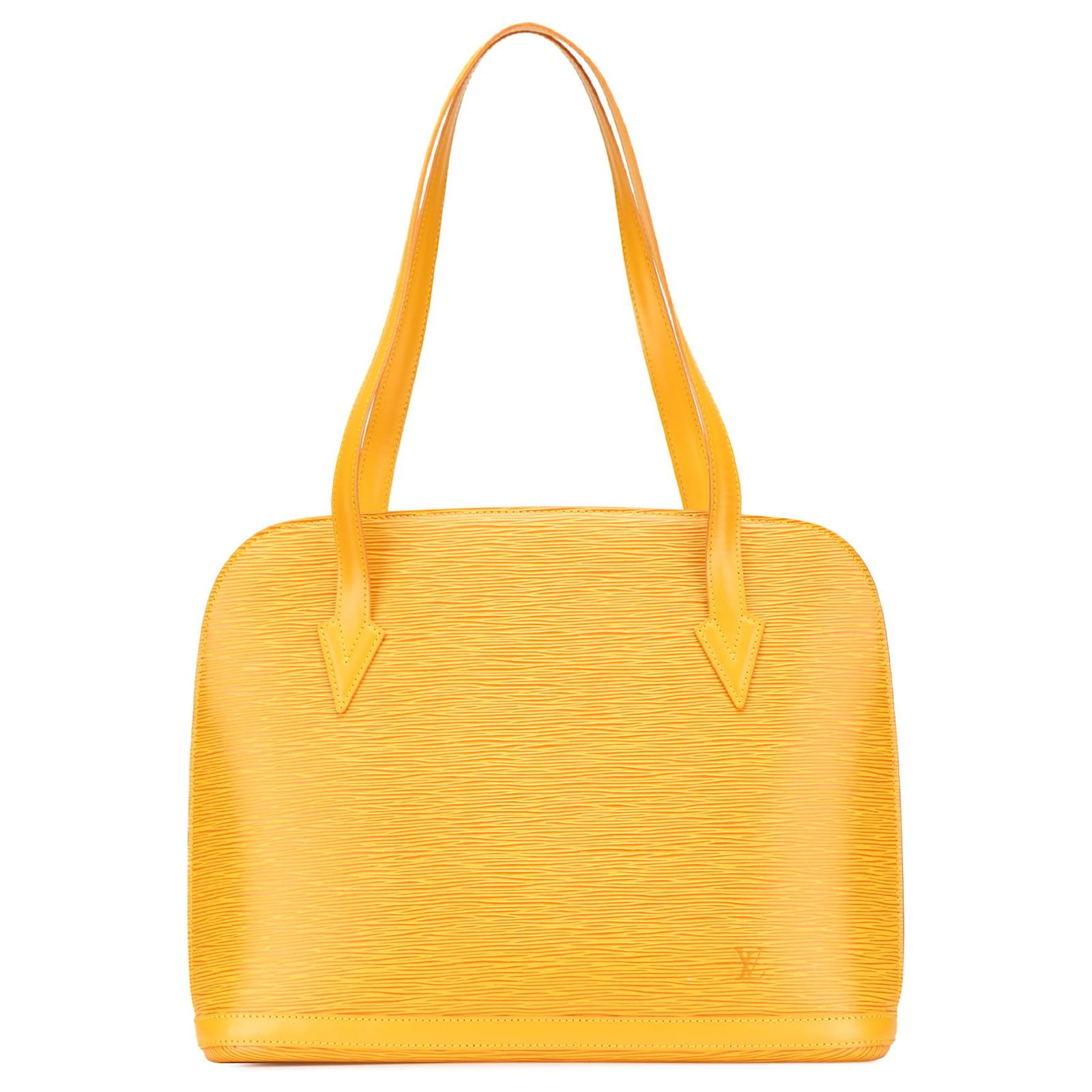 Louis Vuitton Yellow Epi Lussac Leather ref.2203212 - Joli Closet