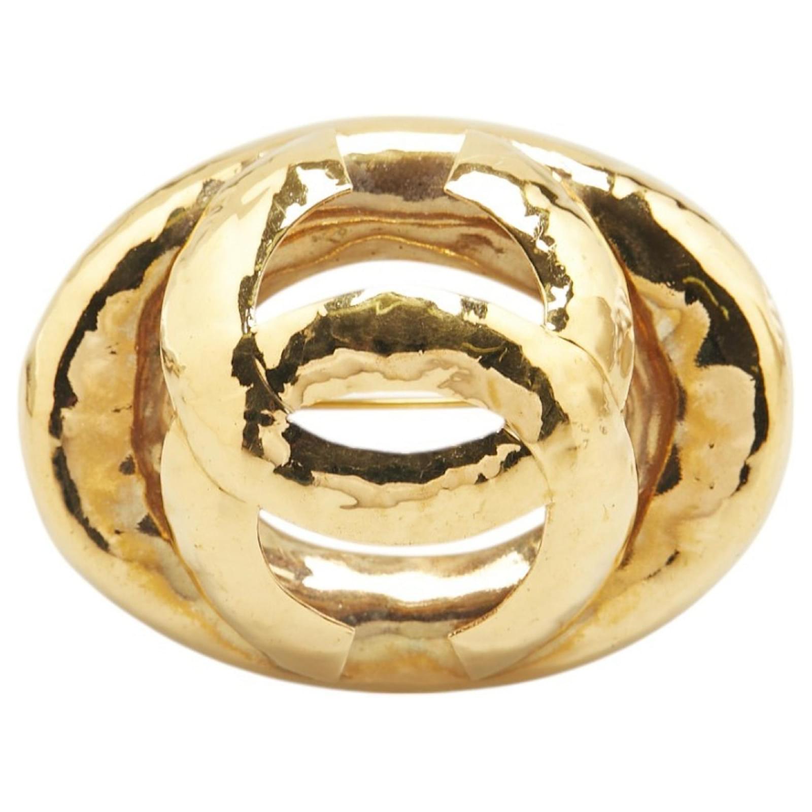Chanel Coco Mark Golden Gold-plated ref.2207442 - Joli Closet