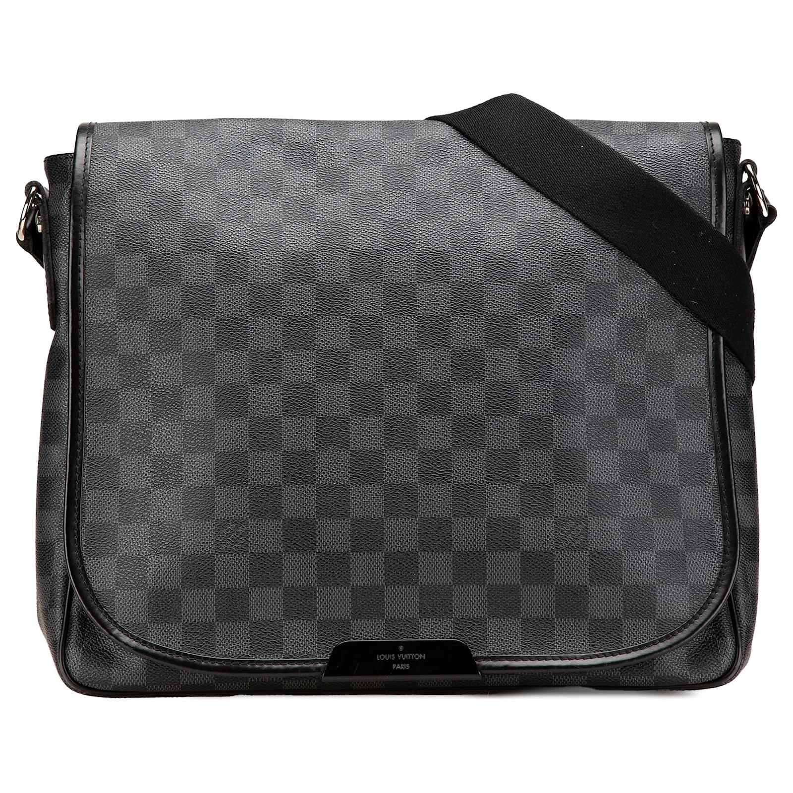 Louis Vuitton Black Damier Graphite Daniel MM Cloth ref.2213200 - Joli ...
