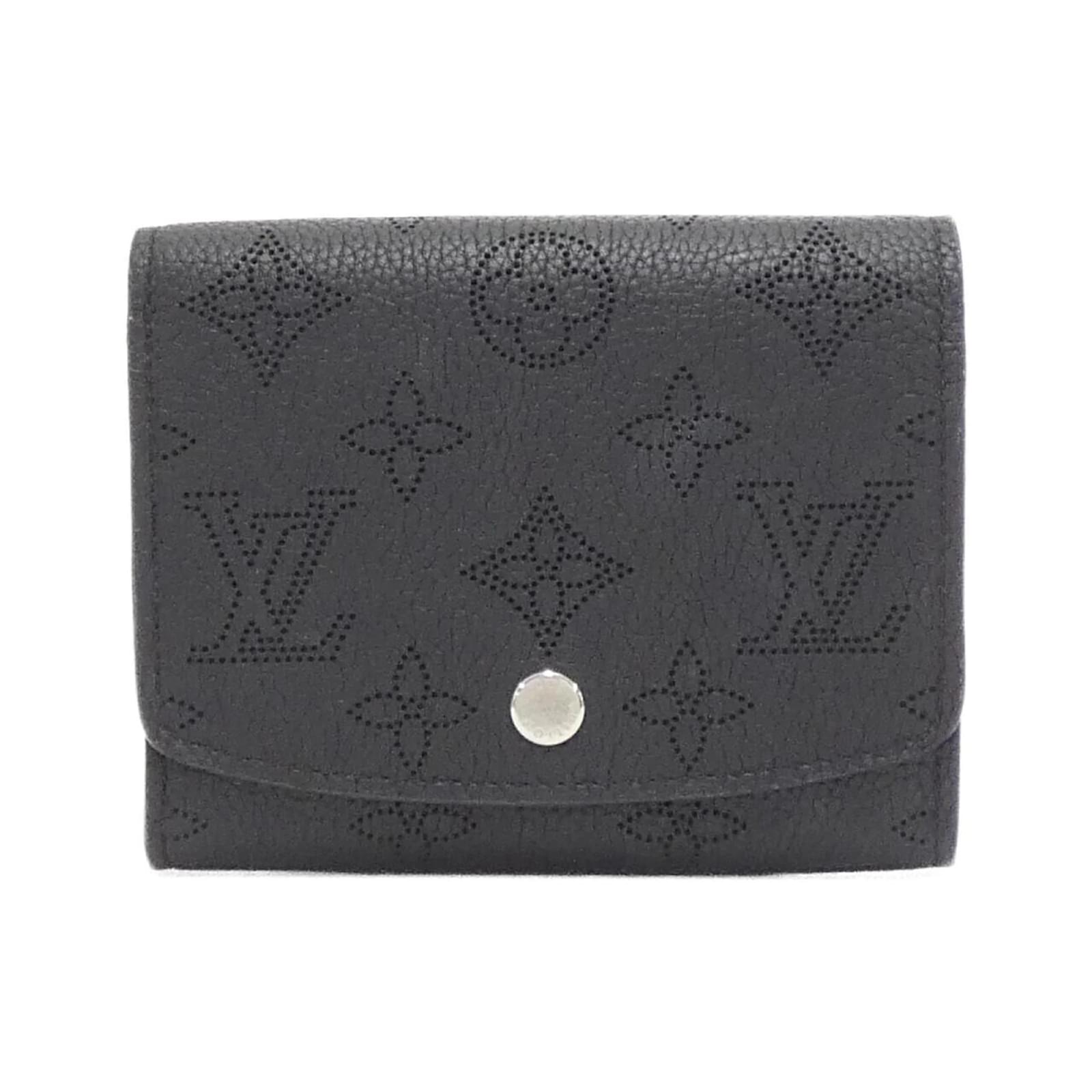 Louis Vuitton Mahina Portefeuille Iris Compact Wallet Black Leather ref.2214281 - Joli Closet