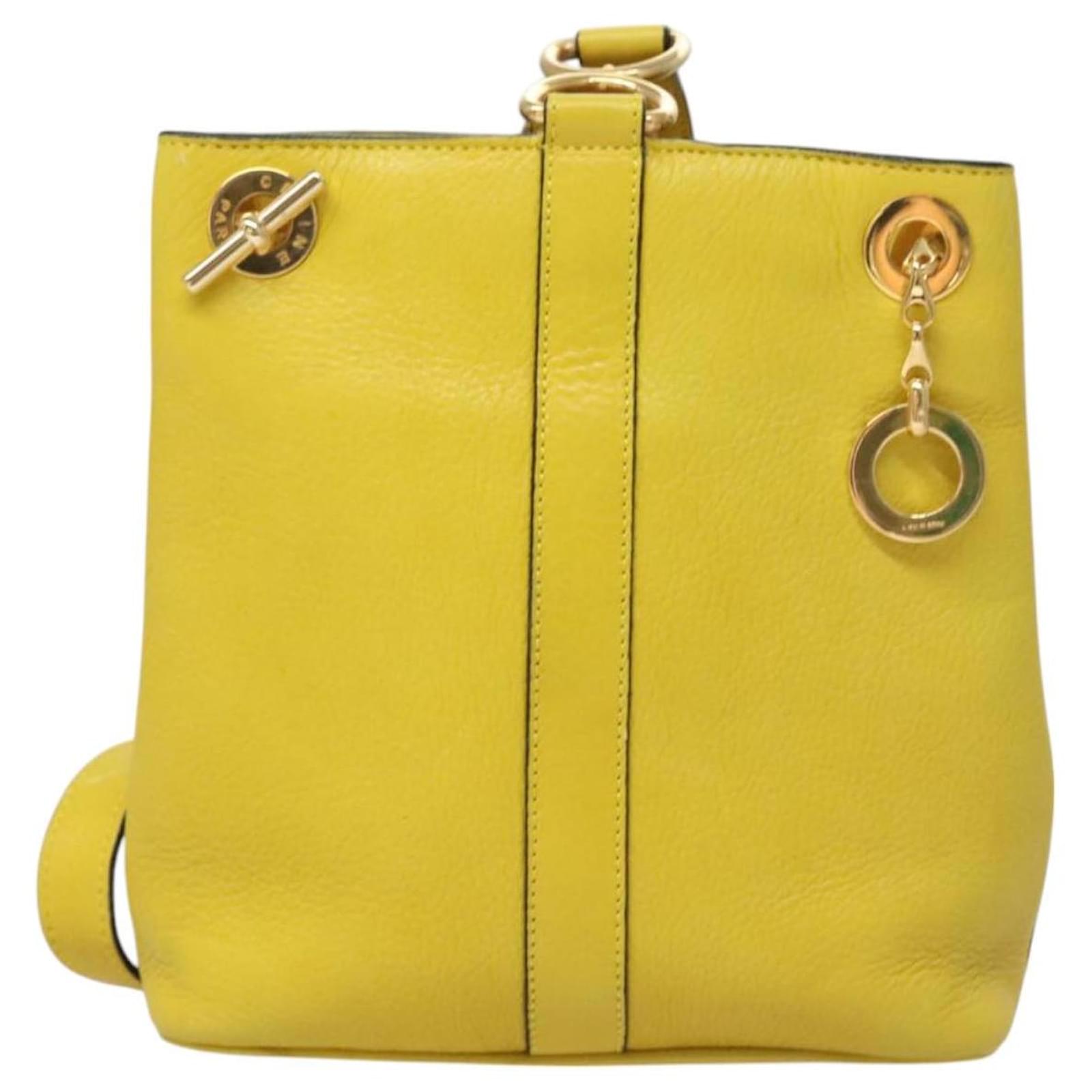 Céline Yellow Leather ref.2221431 - Joli Closet