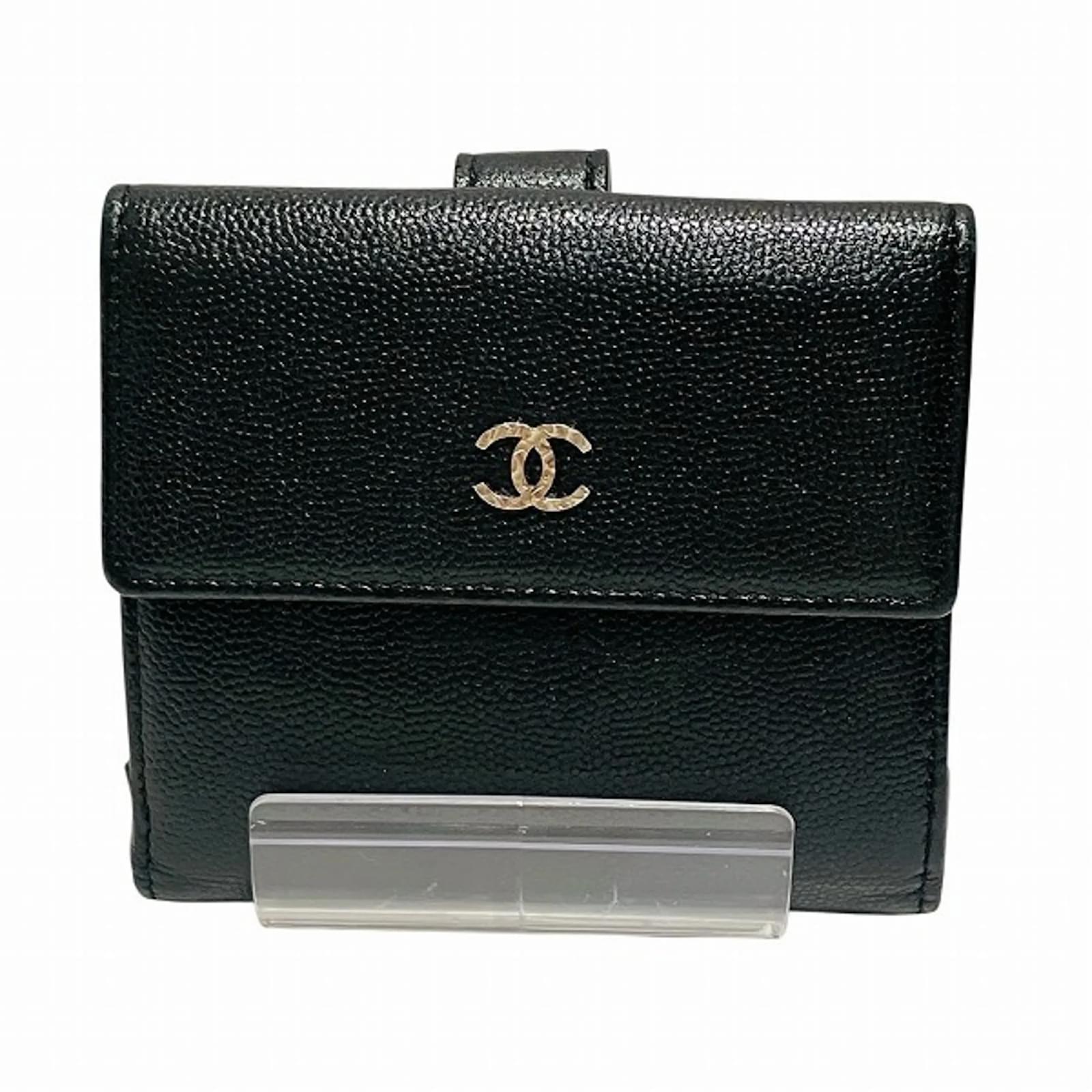 Chanel Coco Mark Caviar Skin Bi-fold Wallet Black ref.2227730 - Joli Closet