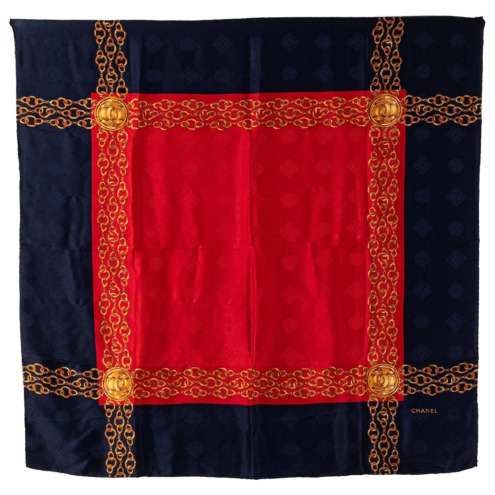 Chanel Red CC Chain Silk Scarf Navy blue Cloth ref.2229362 - Joli Closet