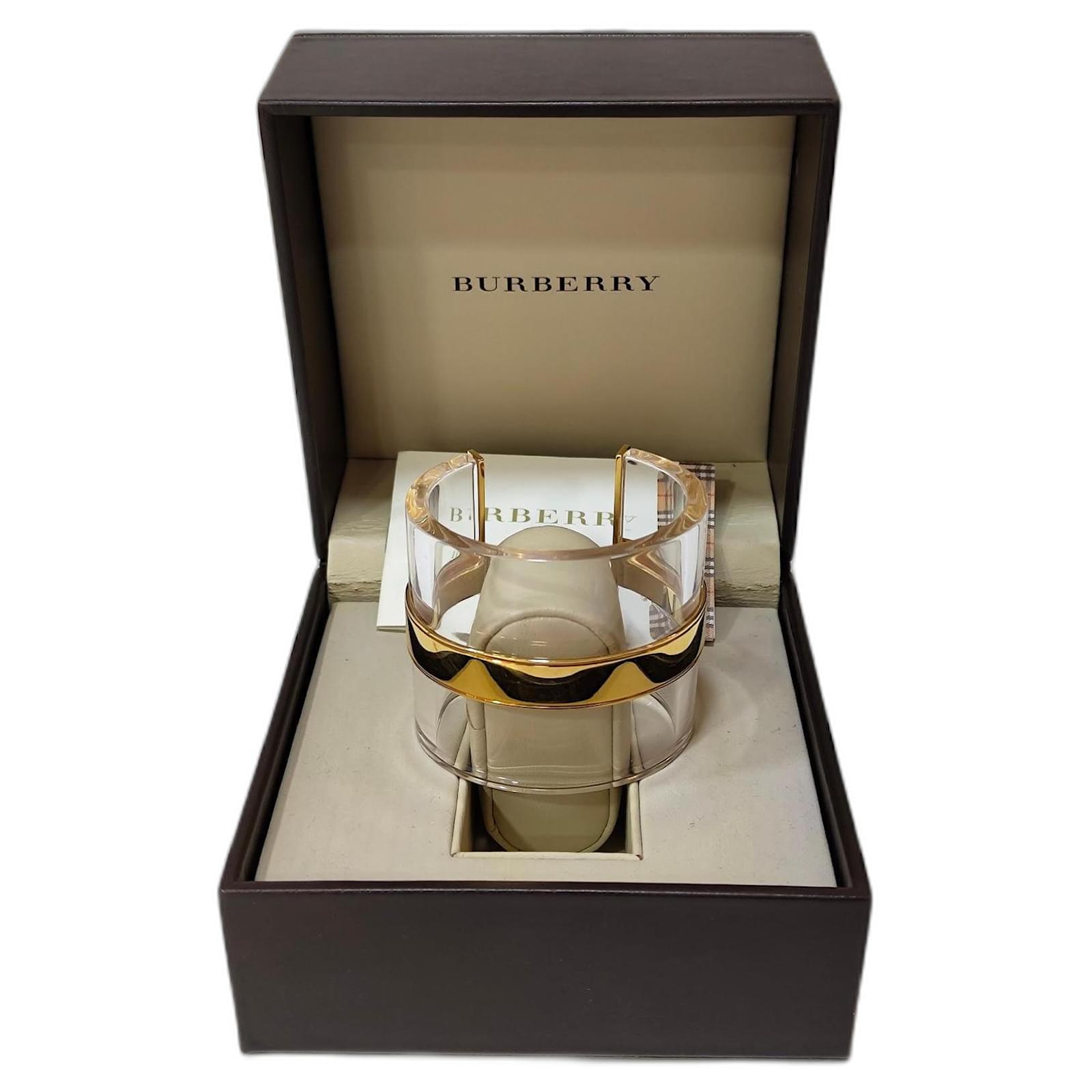 Burberry Bracelets Golden Metal Acrylic ref.2236906 - Joli Closet