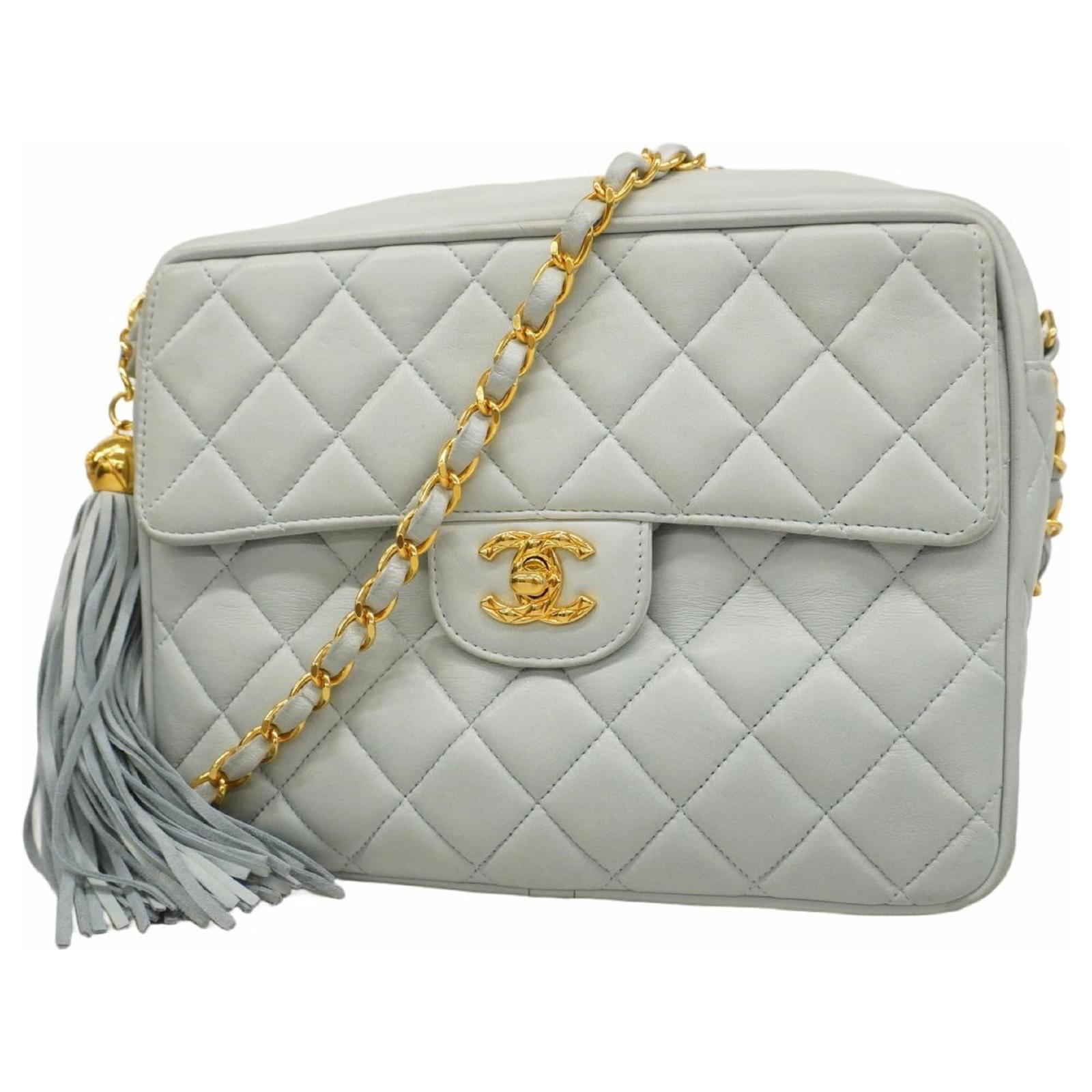 Chanel Sky Blue Lambskin Shoulder Bag Light blue Leather ref.2243756 ...