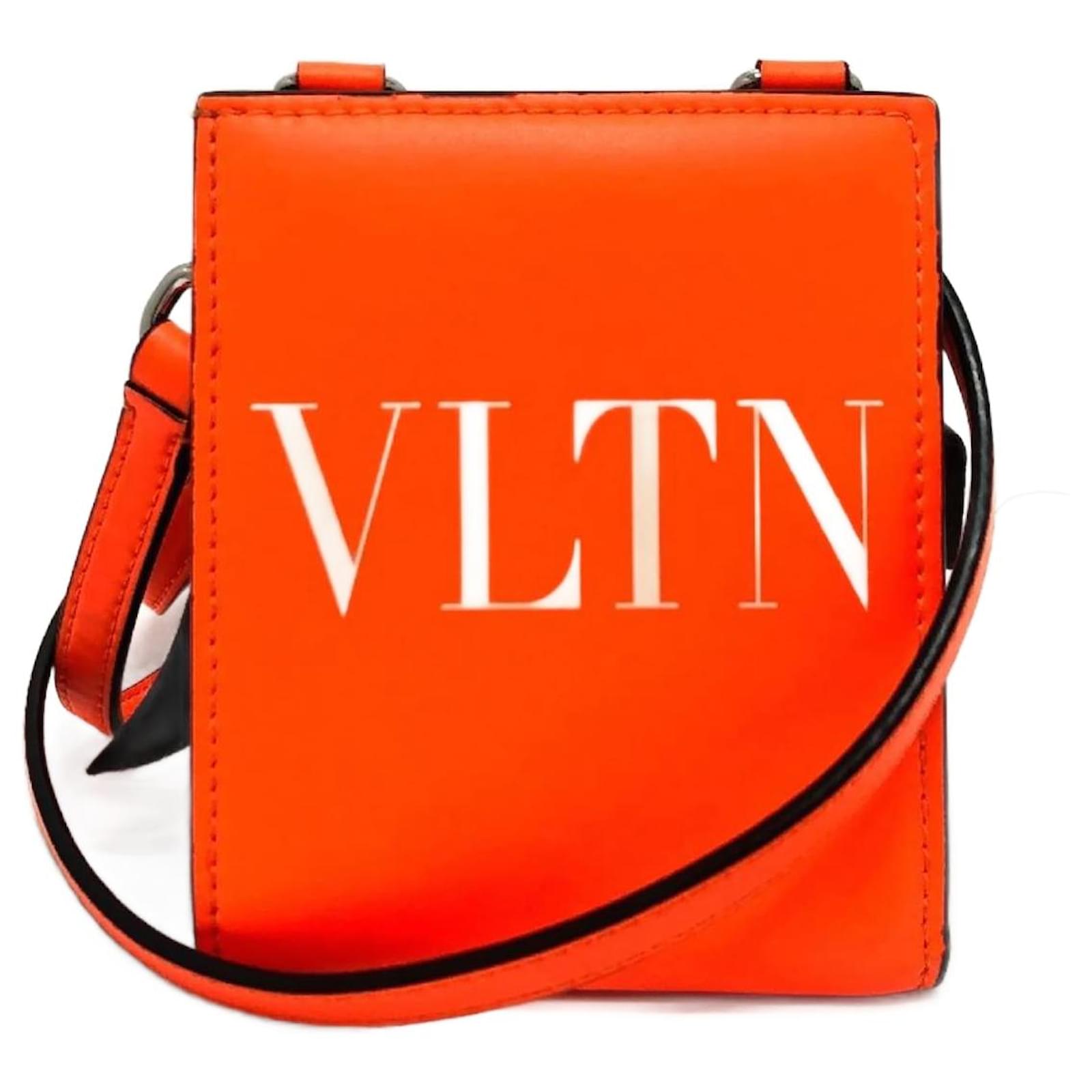 Valentino VLTN Logo Bi-Fold Wallet Orange Leather ref.2249727 - Joli Closet