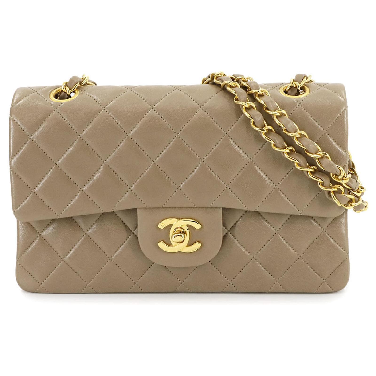 Chanel Timeless 23 Beige Leather ref.2252323 - Joli Closet