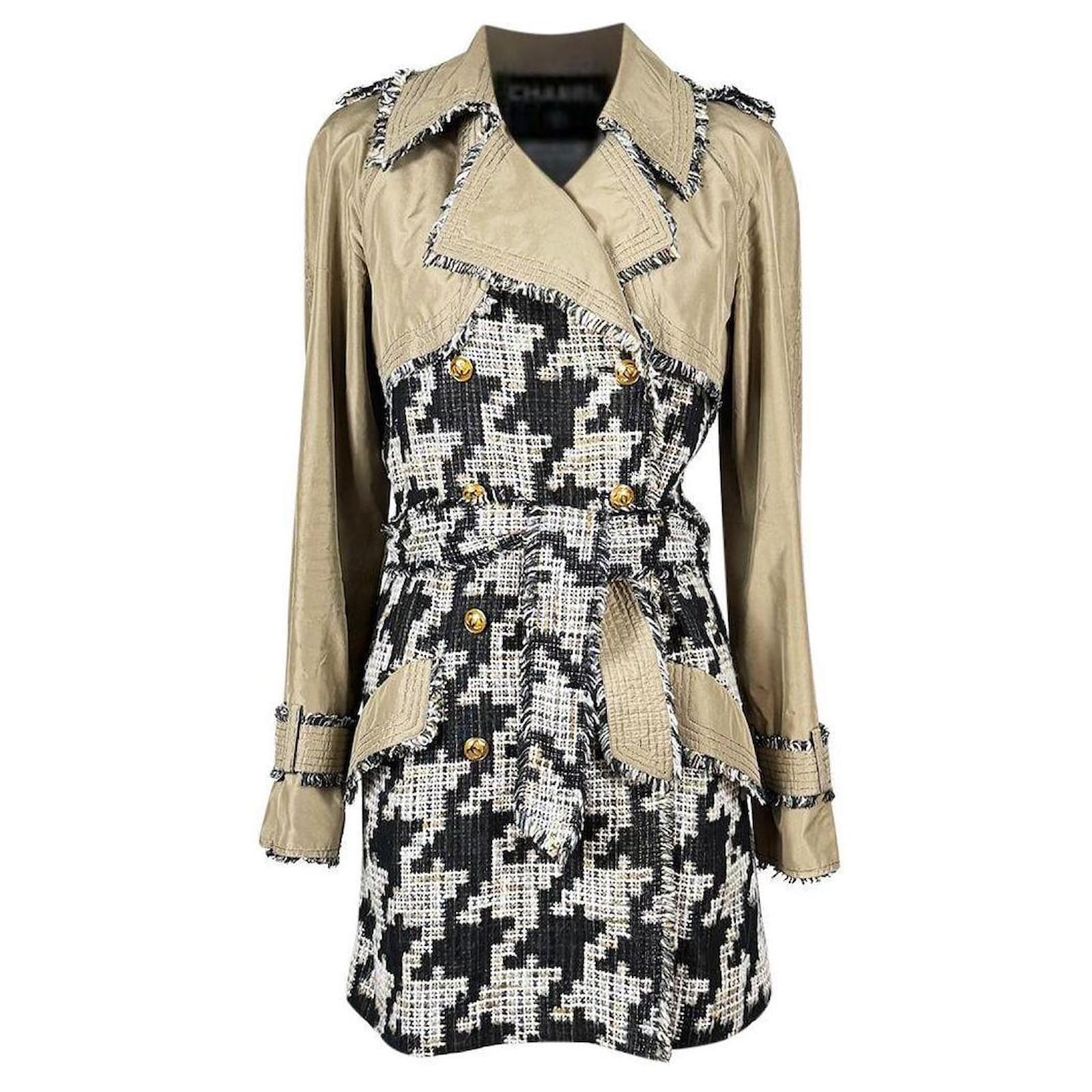 Chanel 2005 Connoisseurs Gem Houndstooth Tweed Trench 36 FR Khaki ref ...