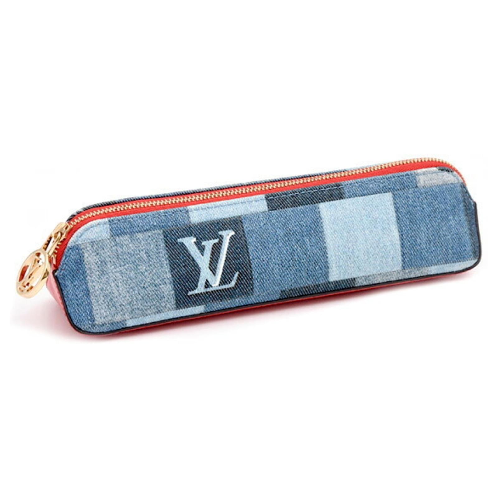 Louis Vuitton Monogram Denim Pen Case Red Blue ref.2273873 - Joli Closet