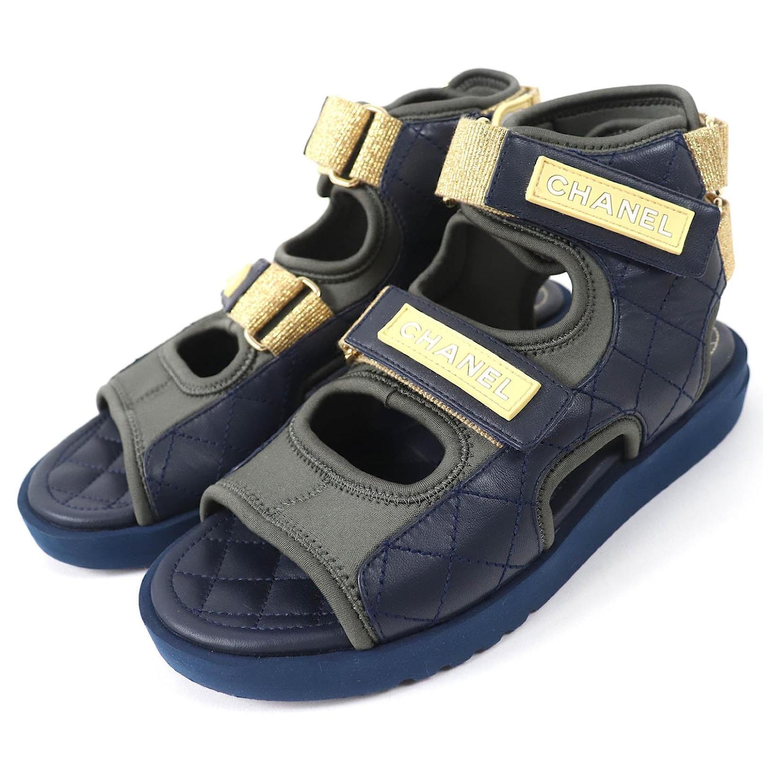 Chanel COCO Mark Matelasse Leather Sandals ref.2291137 - Joli Closet