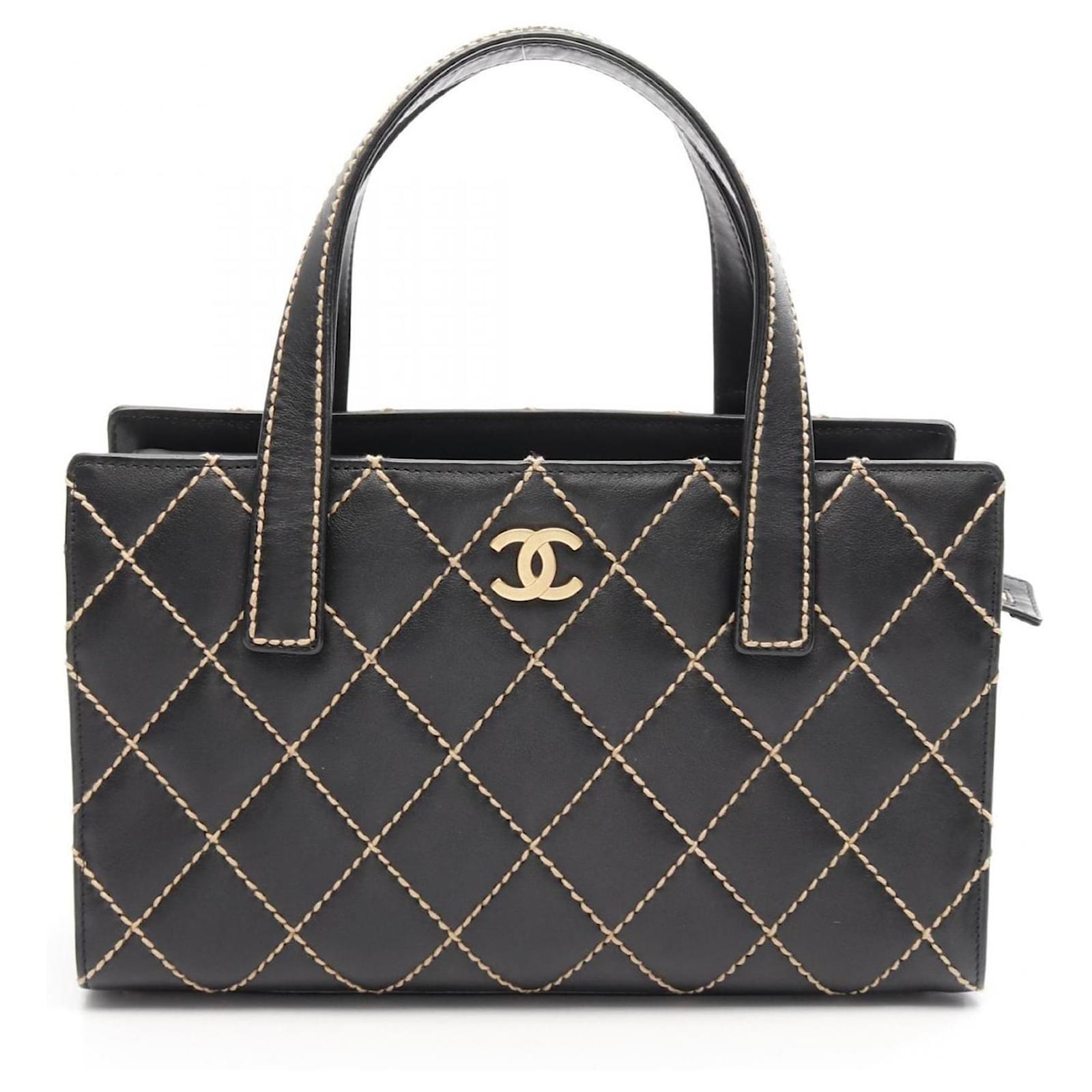 Chanel Wild Stitch Tote Bag Black Leather ref.2296537 - Joli Closet