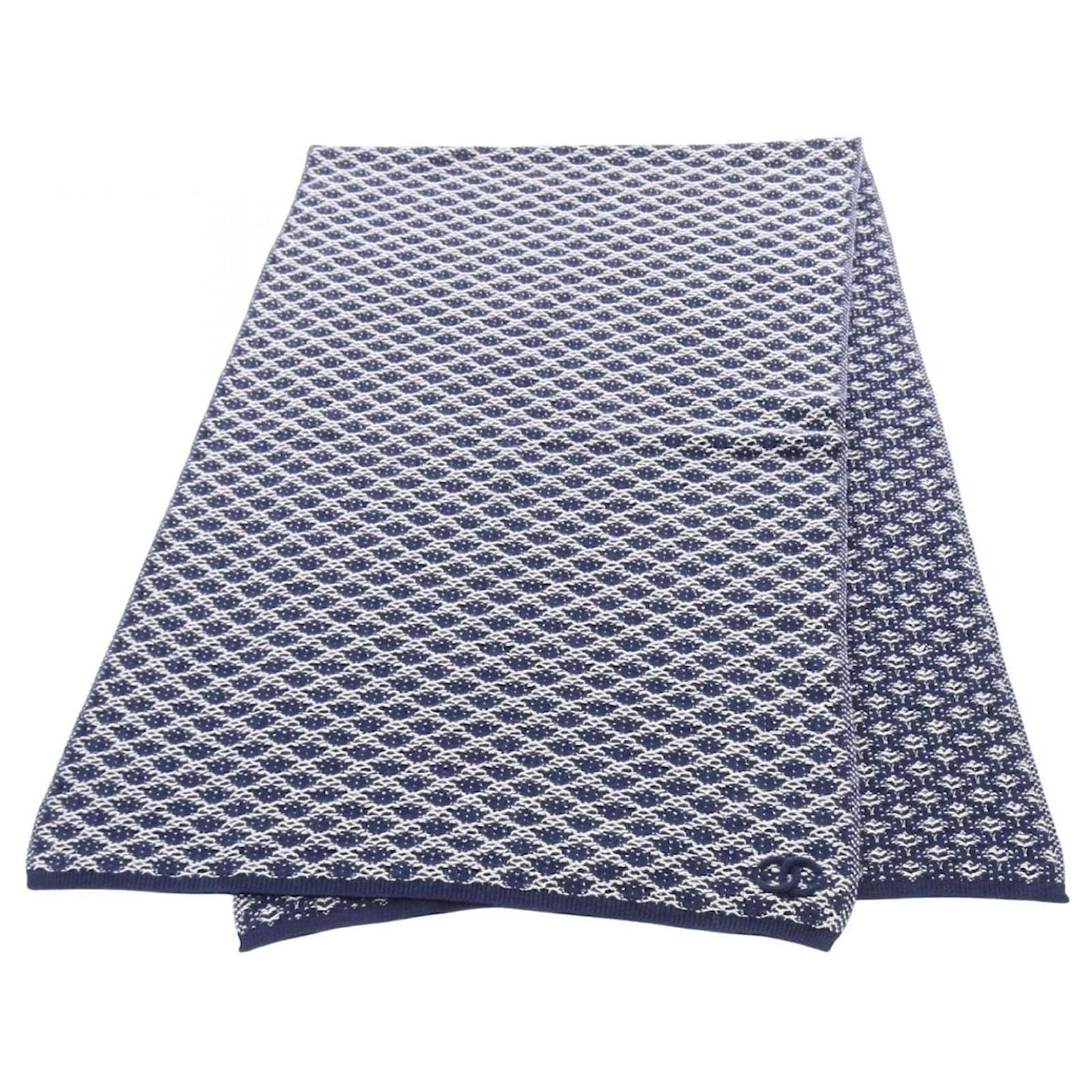 Chanel Cashmere Shawl in Navy and White Navy blue ref.2298979 - Joli Closet