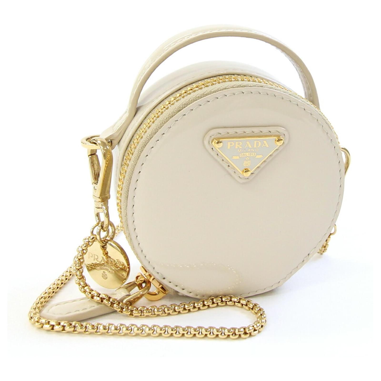 Prada Ivory Patent Leather Mini Pouch Chain Cream ref.2303665 - Joli Closet