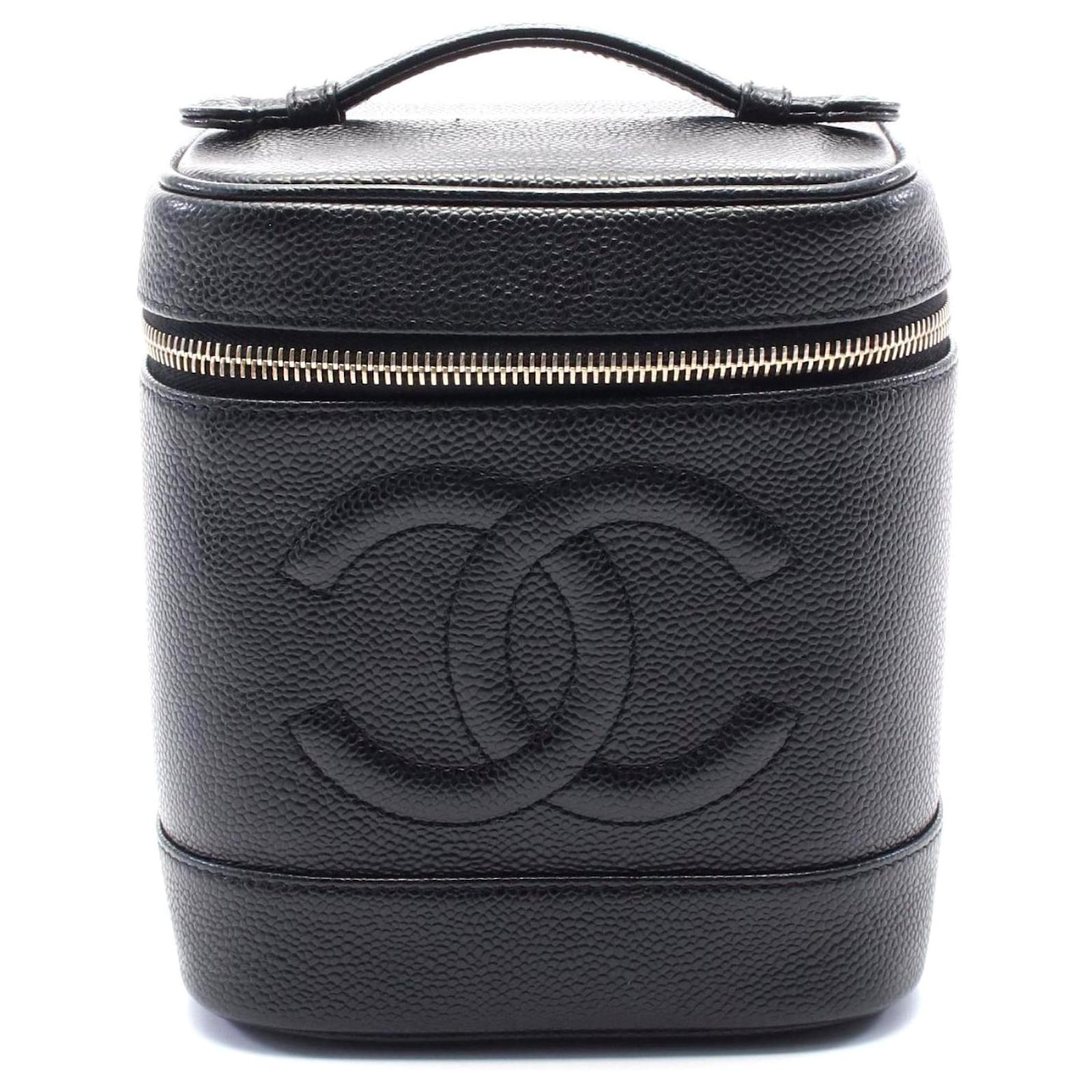 Chanel Coco Mark Leather Handbag Black ref.2304697 - Joli Closet