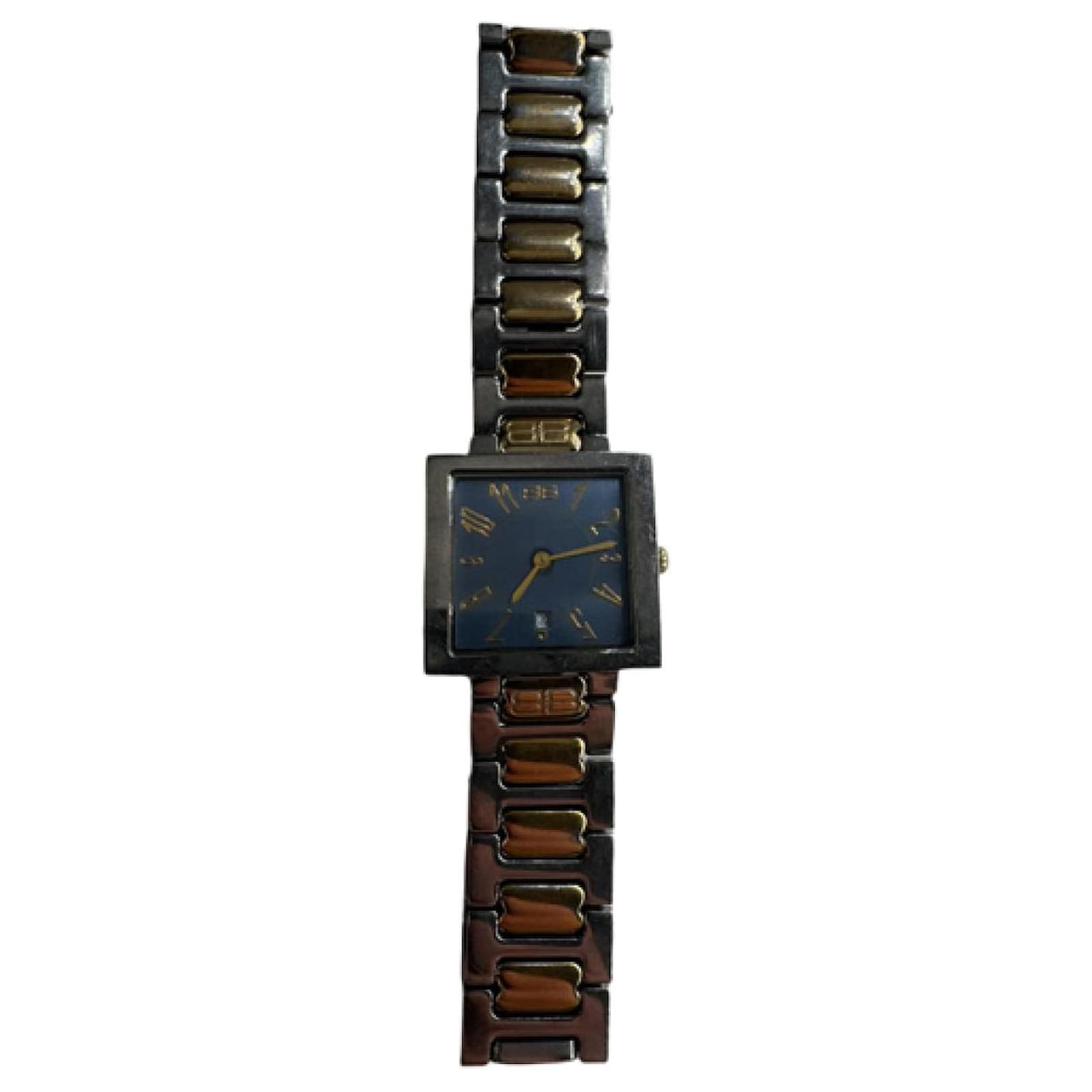 Balenciaga Gold Steel Watche Golden ref.2319291 - Joli Closet