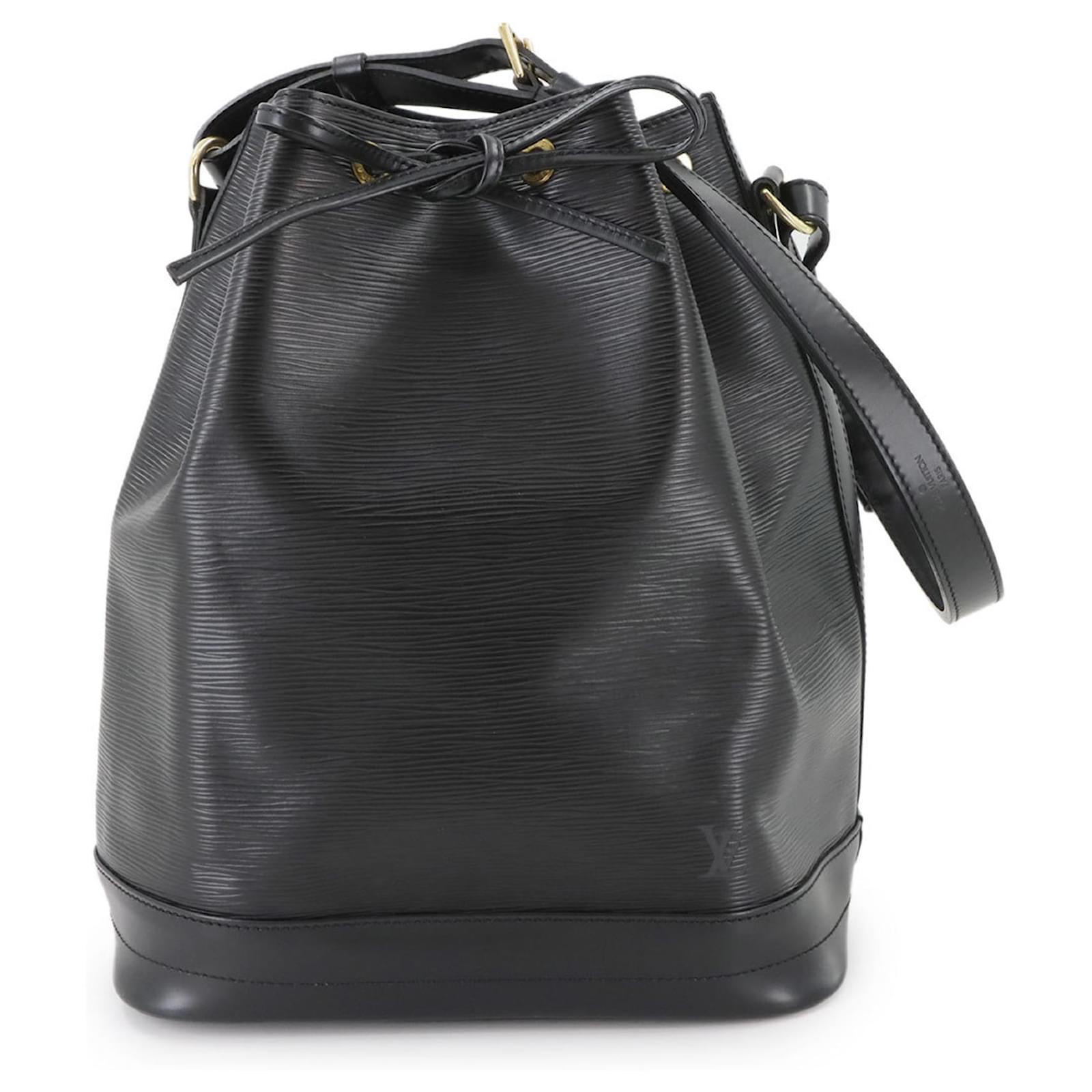 Louis Vuitton Epi Noe Shoulder Bag Black Leather ref.2322020 - Joli Closet