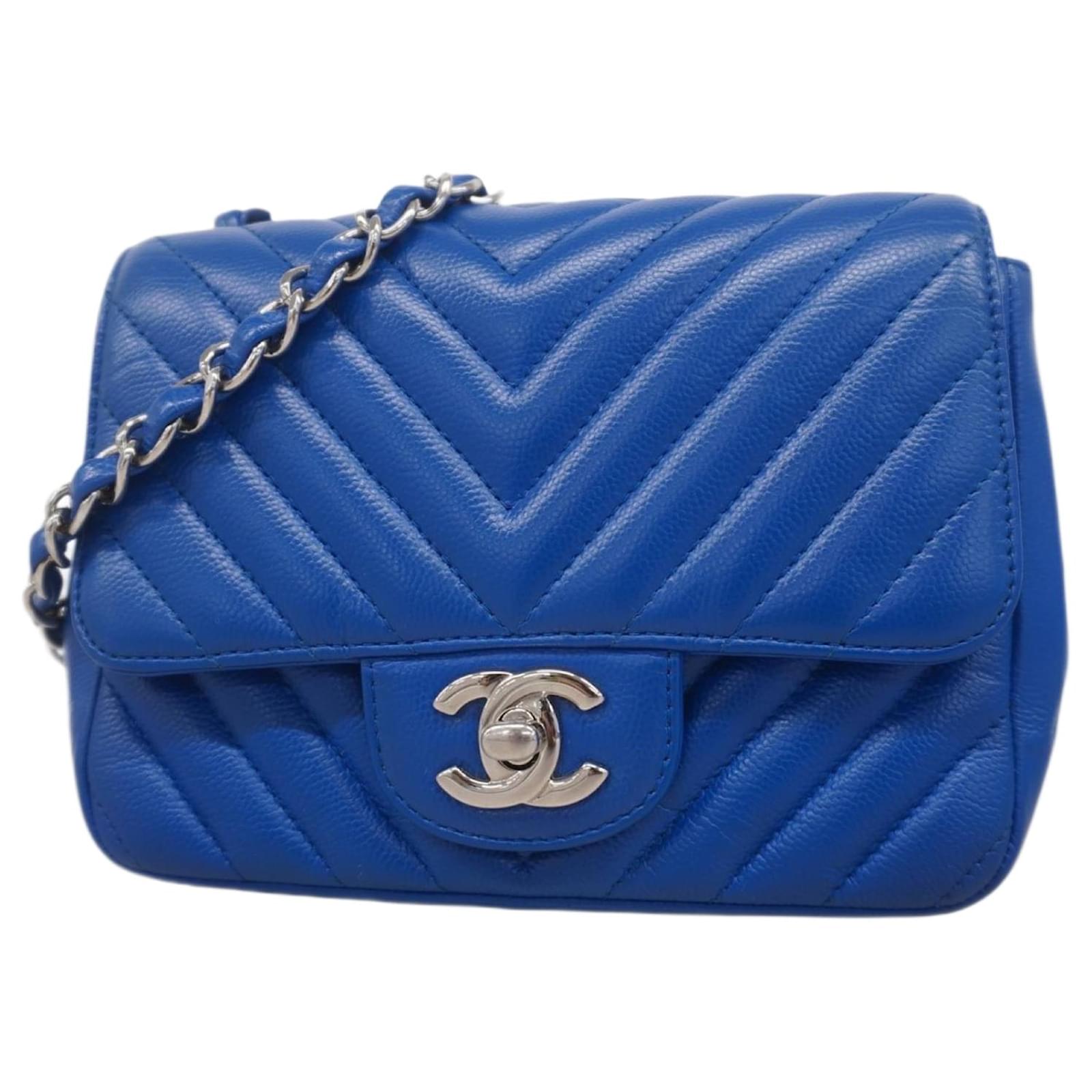 Chanel Blue Shoulder Bag ref.2332297 - Joli Closet