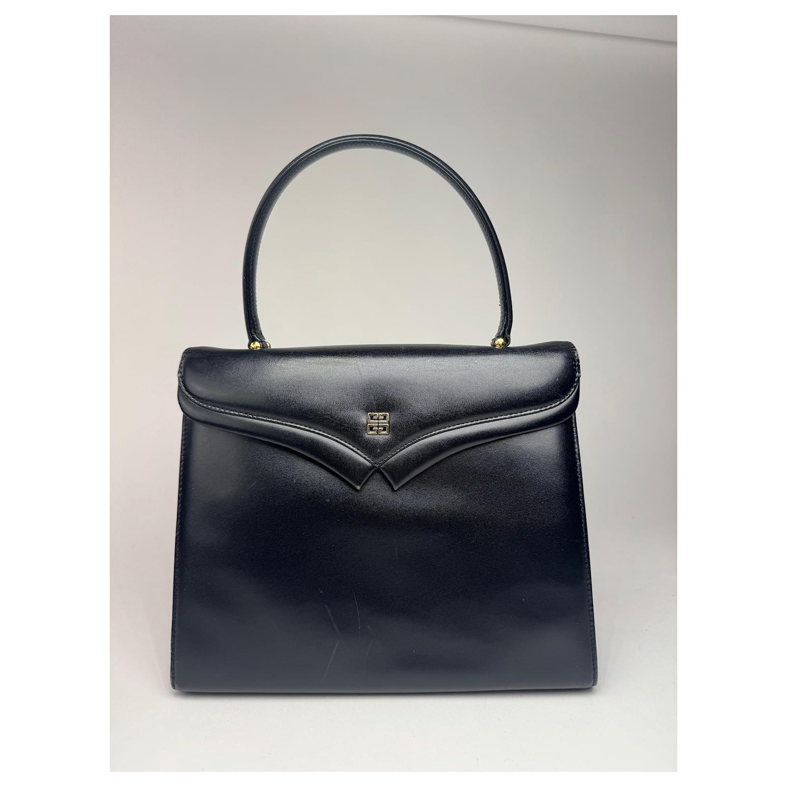 Vintage Givenchy 4G leather bag black ref.2336892 - Joli Closet
