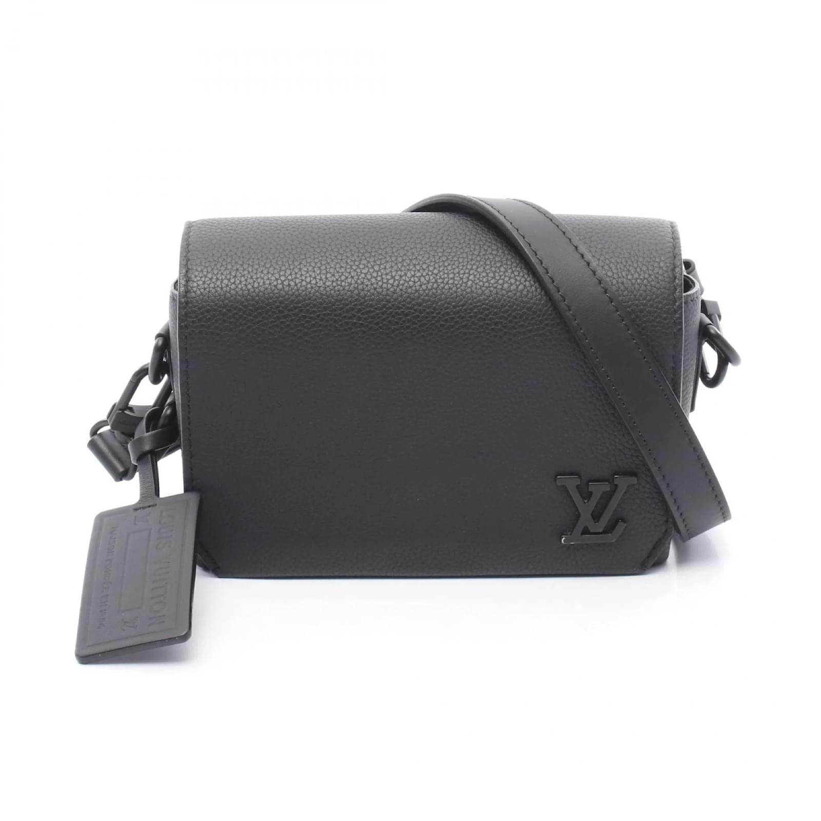 Louis Vuitton Fastline Wearable Wallet Shoulder Bag Black Leather ref ...