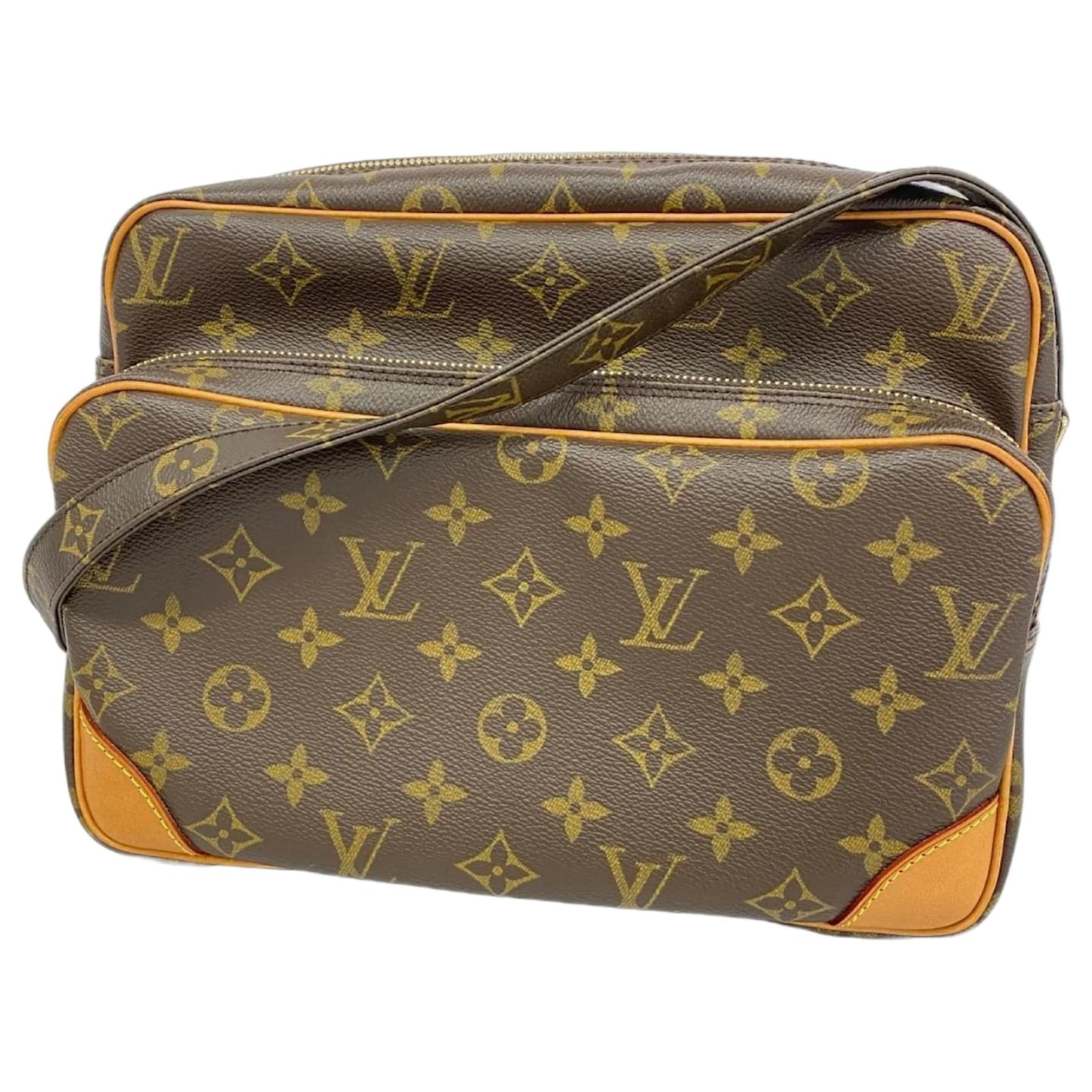 Louis Vuitton Monogram Nile Shoulder Bag Brown ref.2357914 - Joli Closet