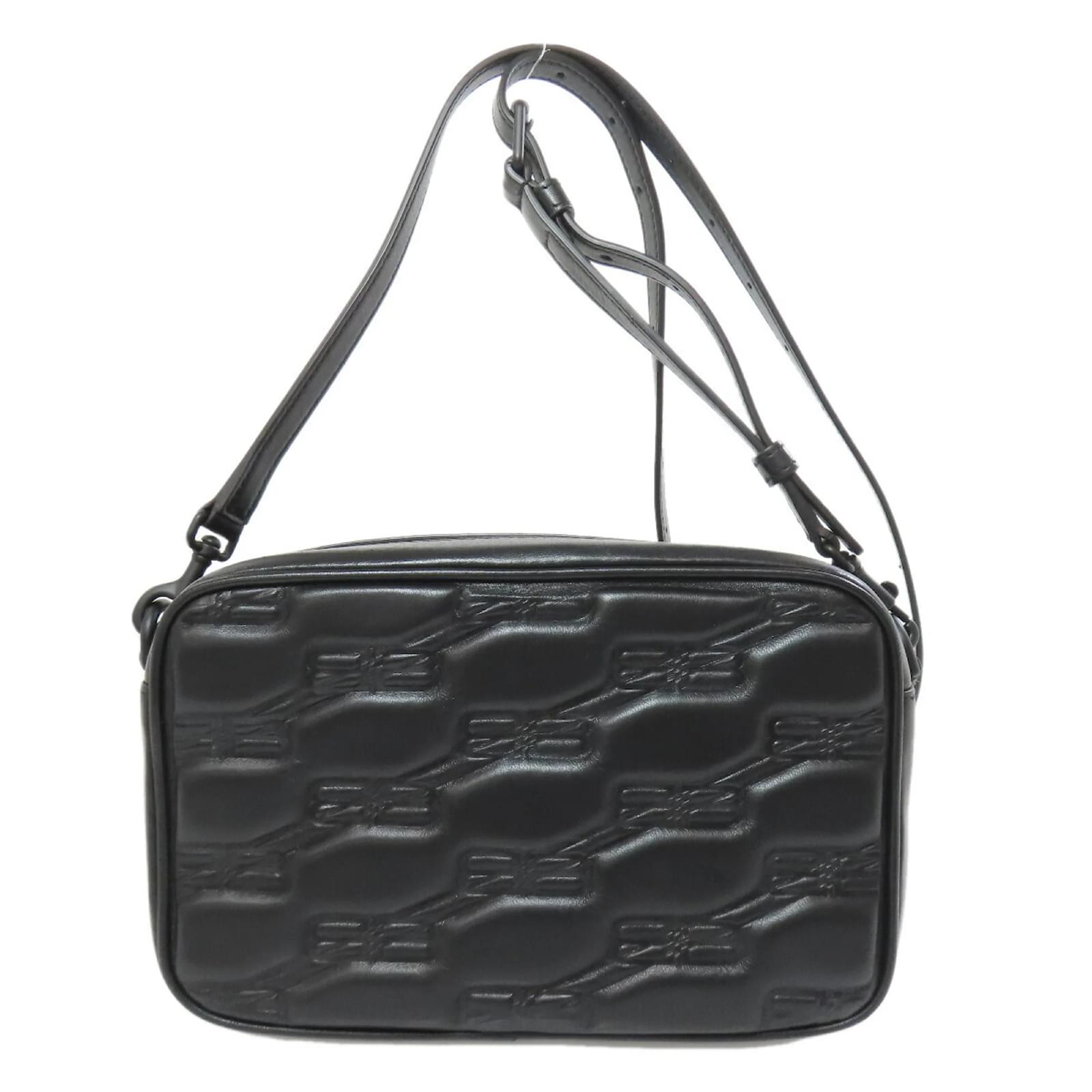 Balenciaga BB Monogram Shoulder Bag Black Leather ref.2360666 - Joli Closet