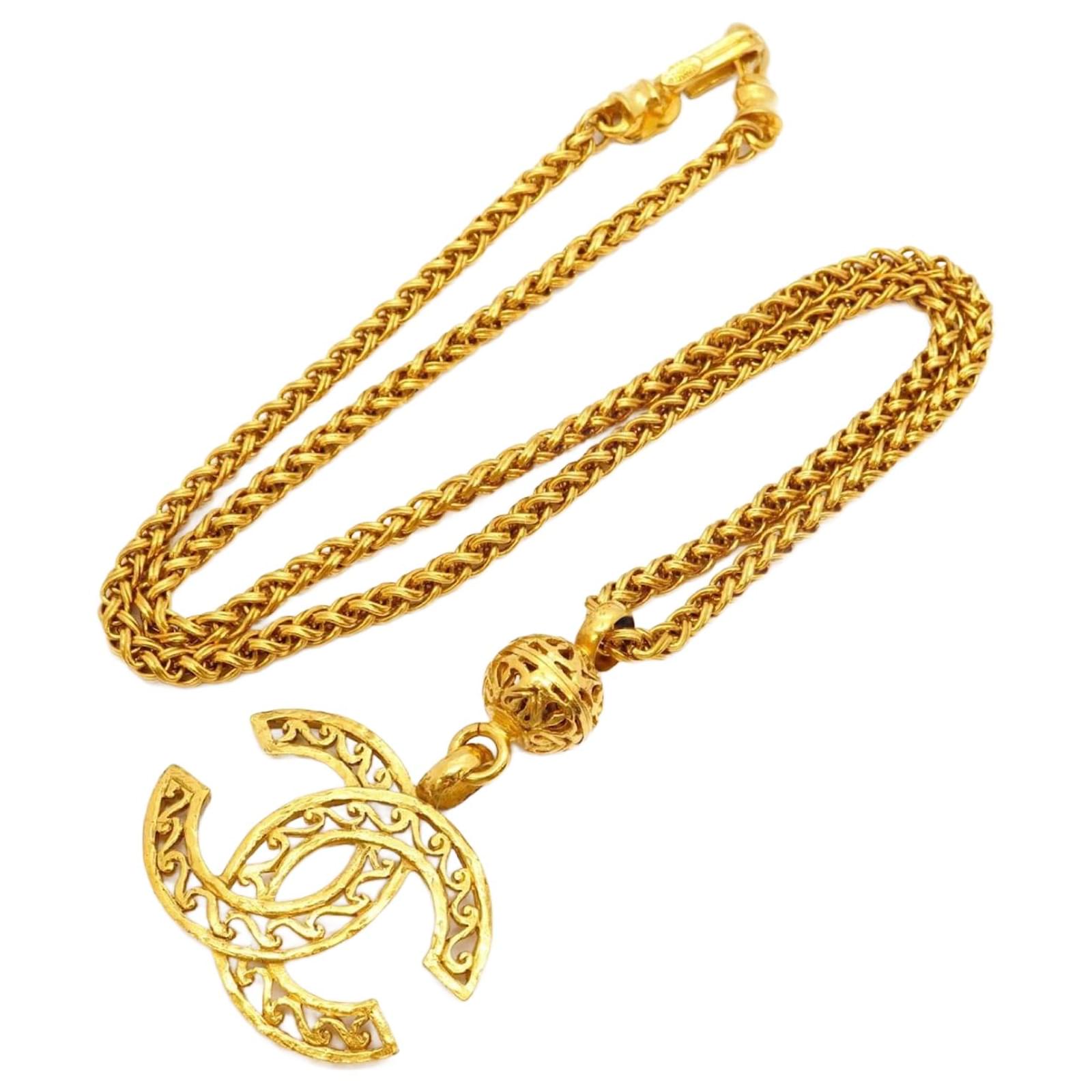 Chanel Coco Mark Golden Gold-plated ref.2378536 - Joli Closet