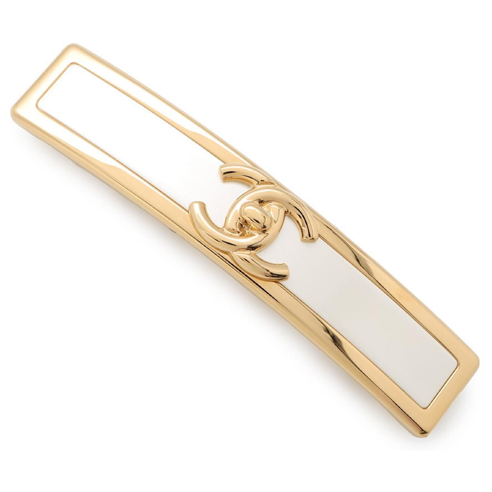 Chanel Coco Mark Metal Barrette White Golden ref.2381590 - Joli Closet