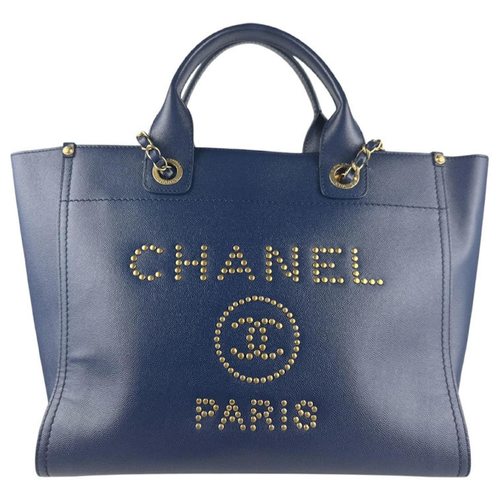 Chanel Deauville Blue Leather ref.2396485 - Joli Closet