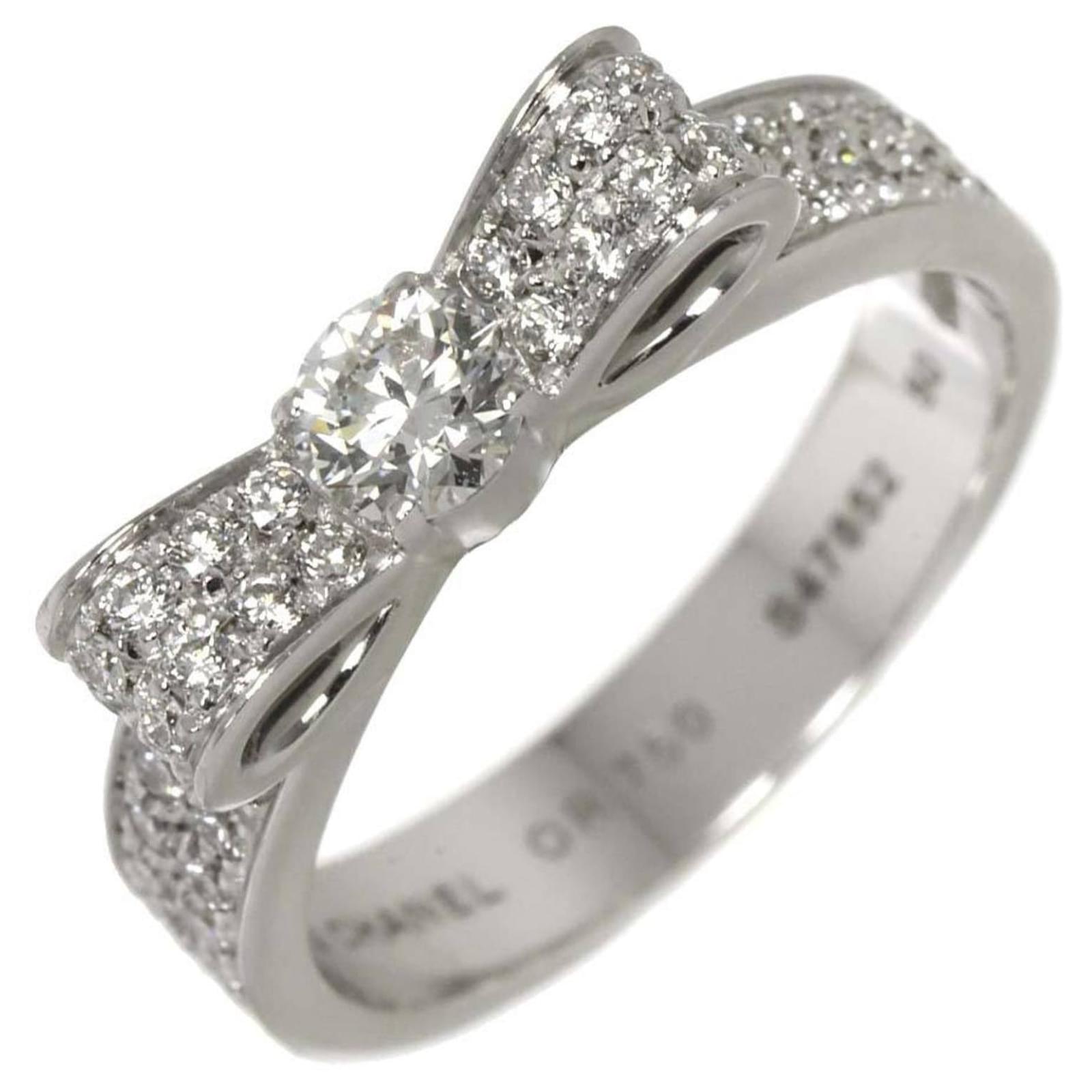 CHANEL Ruban Ring in 18K White Gold ref.2421567 - Joli Closet