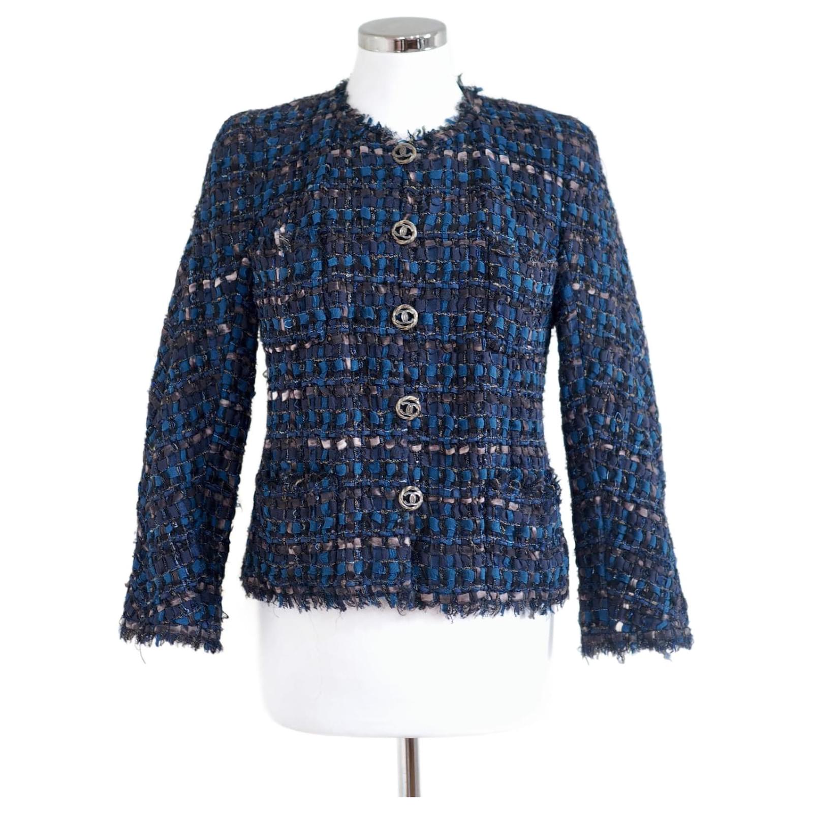 Blue Ribbon Silk Tweed CHANEL Blazer. ref.2423856 - Joli Closet