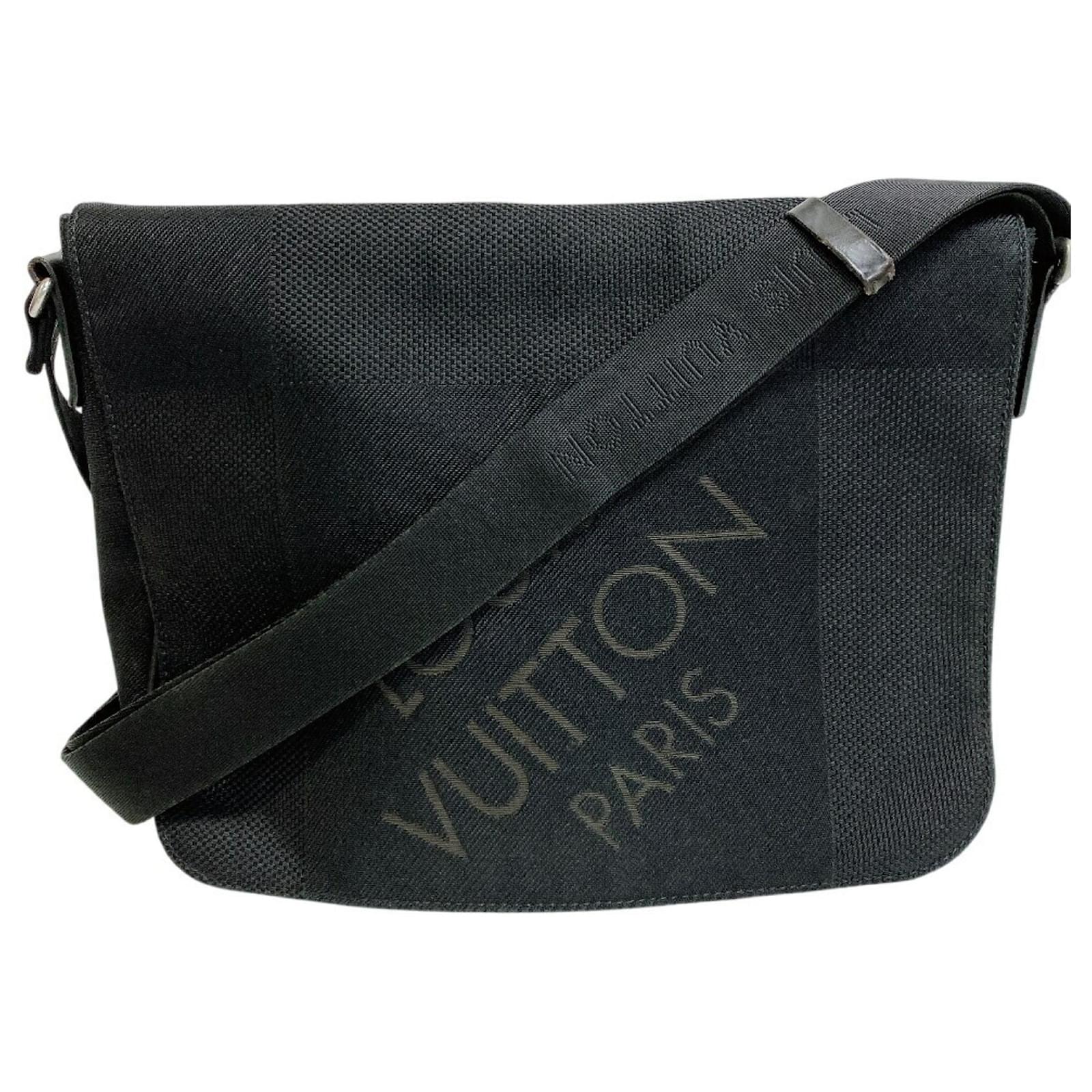 Louis Vuitton Petit Message Damier Geant Shoulder Bag Black Cloth ref ...
