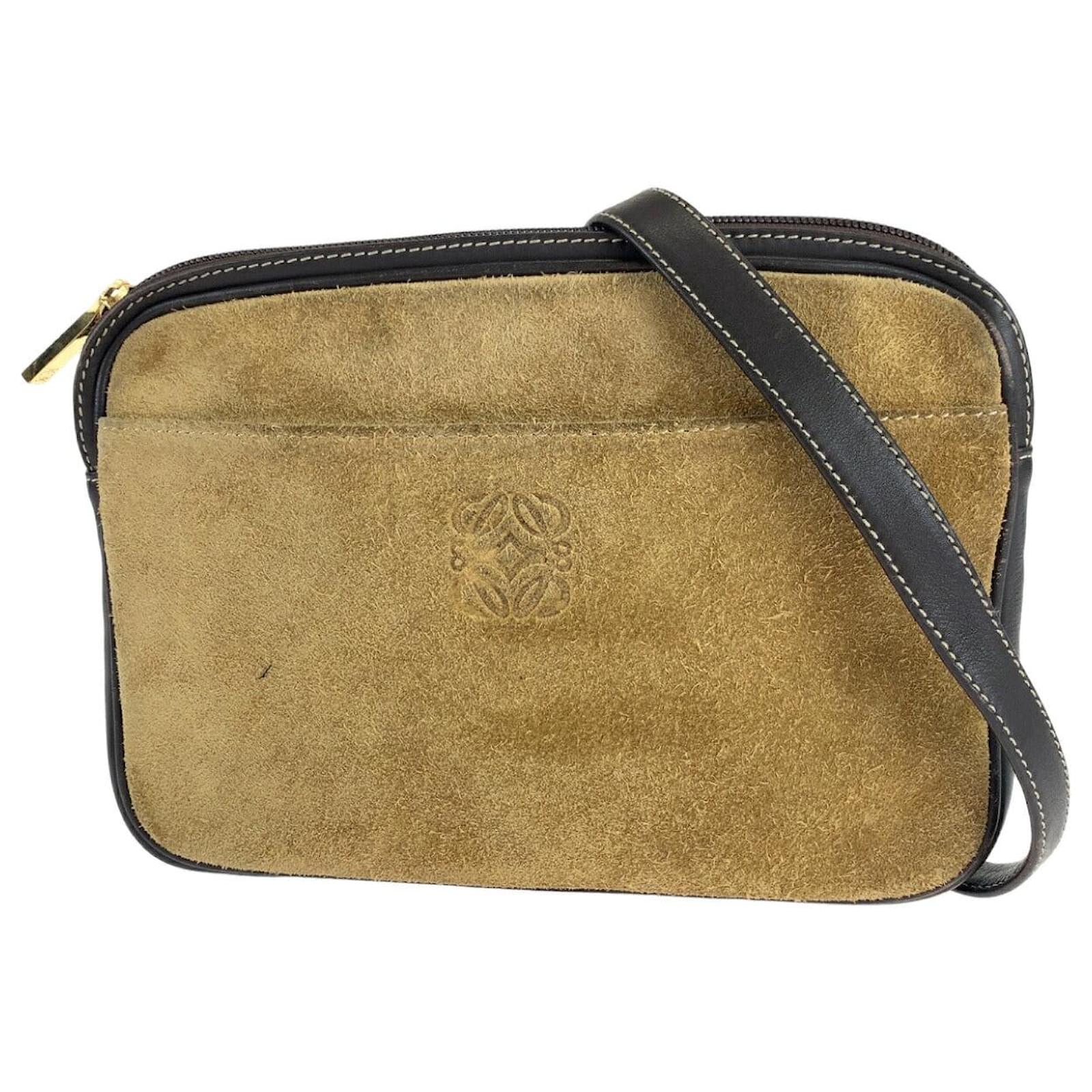Loewe Vintage Anagram Brown Suede Leather Shoulder Bag ref.2467330 ...
