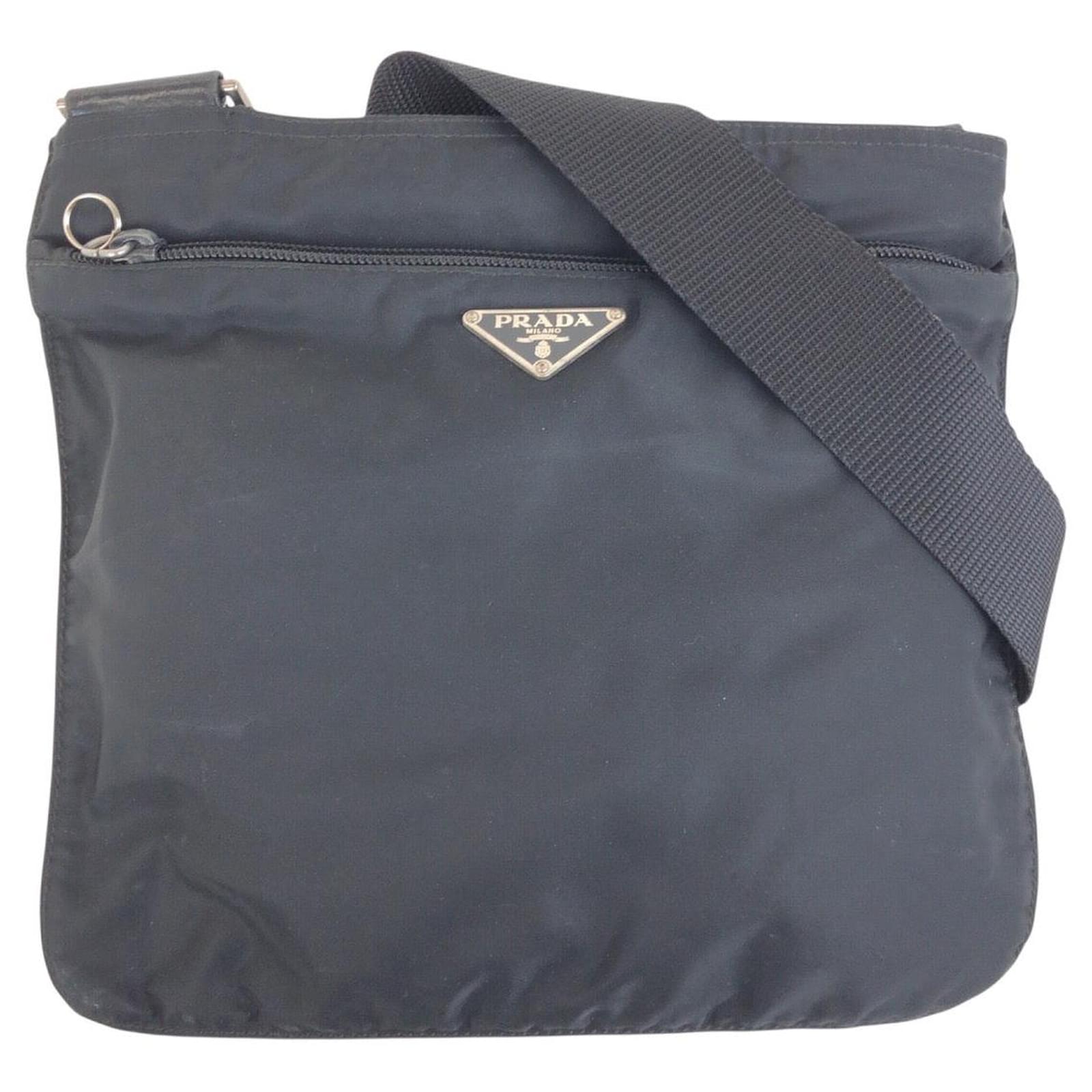 Prada Nylon Tessuto Logo Plate Shoulder Bag Black ref.2468065 - Joli Closet