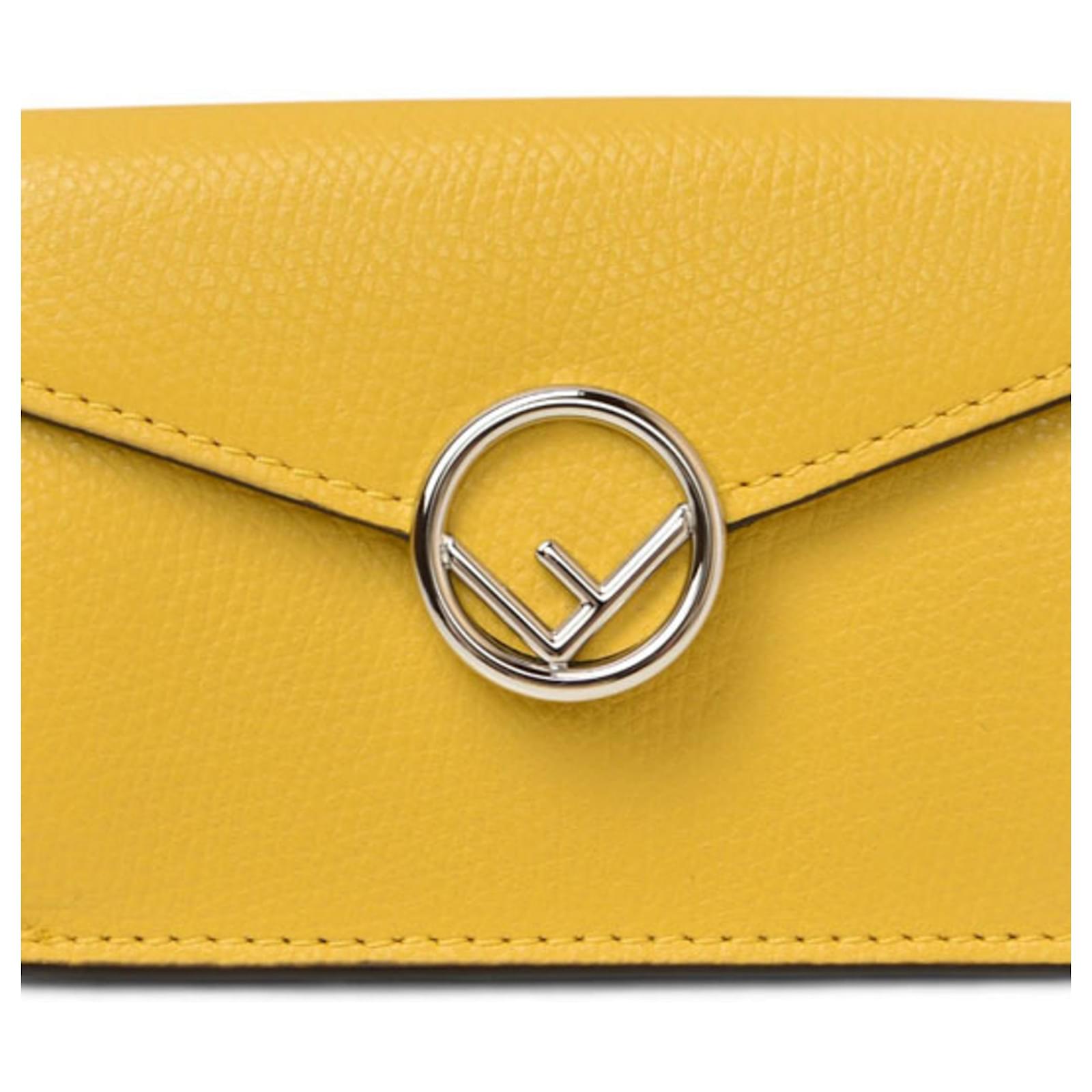 Fendi Mini Tri-fold Wallet Yellow Leather ref.2471953 - Joli Closet